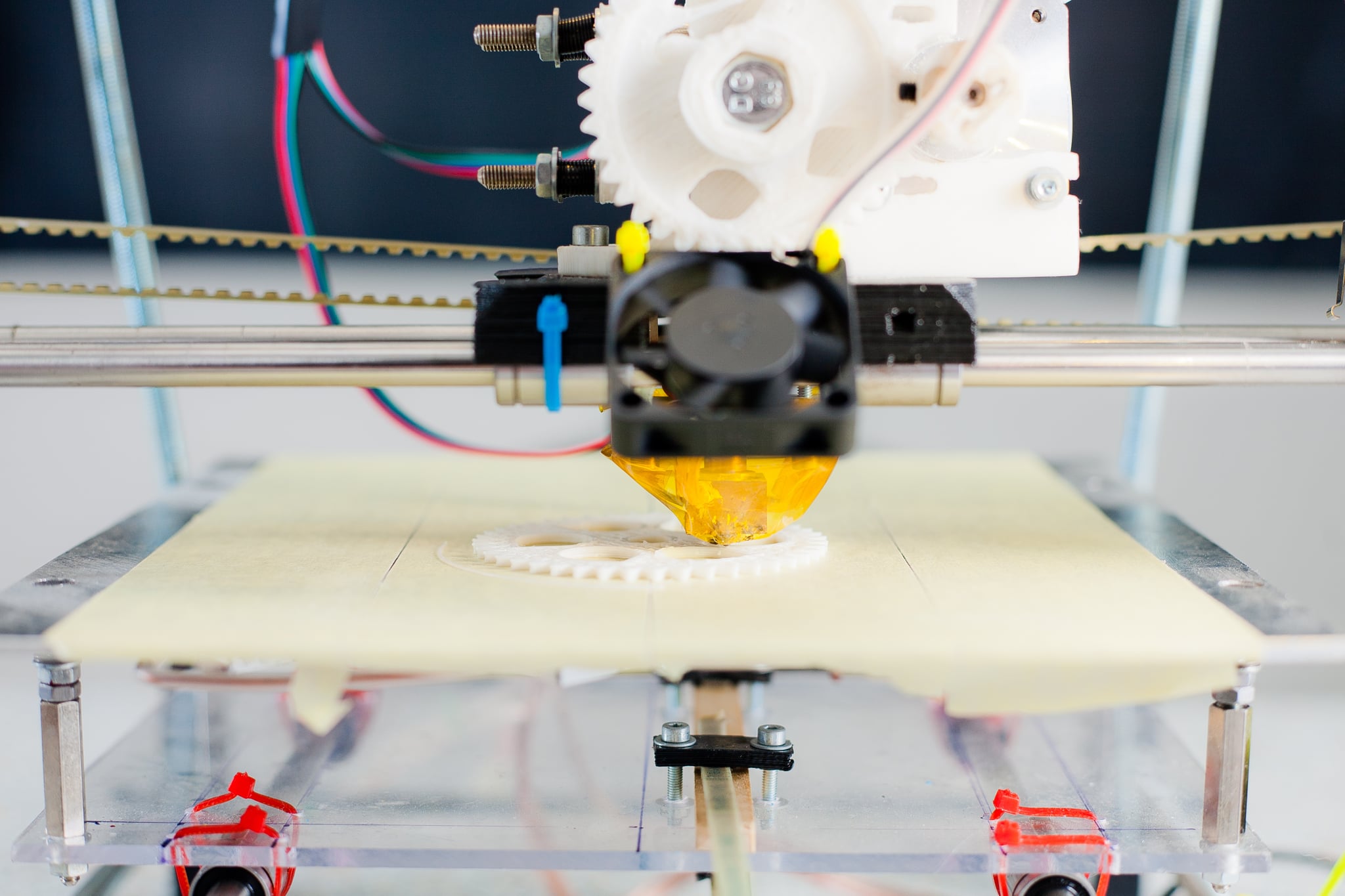 3D Printers Used In Medicine POPSUGAR Tech 3d-printers-used-in-medicine-popsugar-tech