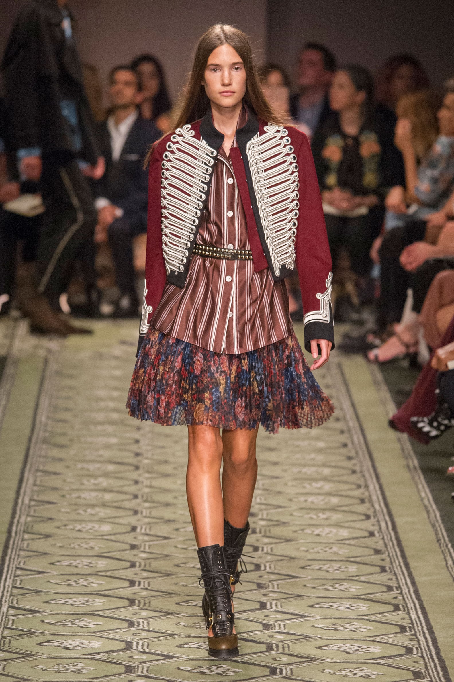 Burberry Runway Show September 2016 | PS Fashion