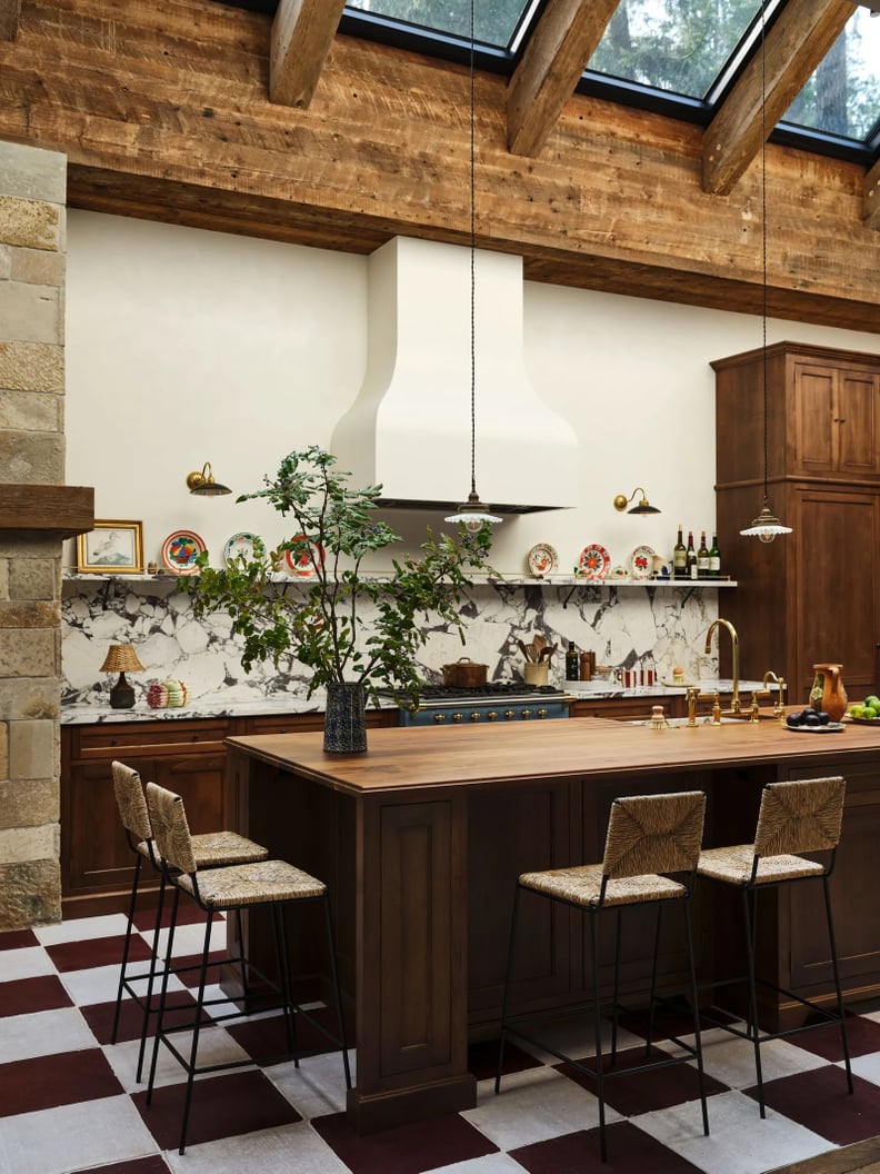 Take a Tour of Kendall Jenner's Cozy Mountain Home | PS Home