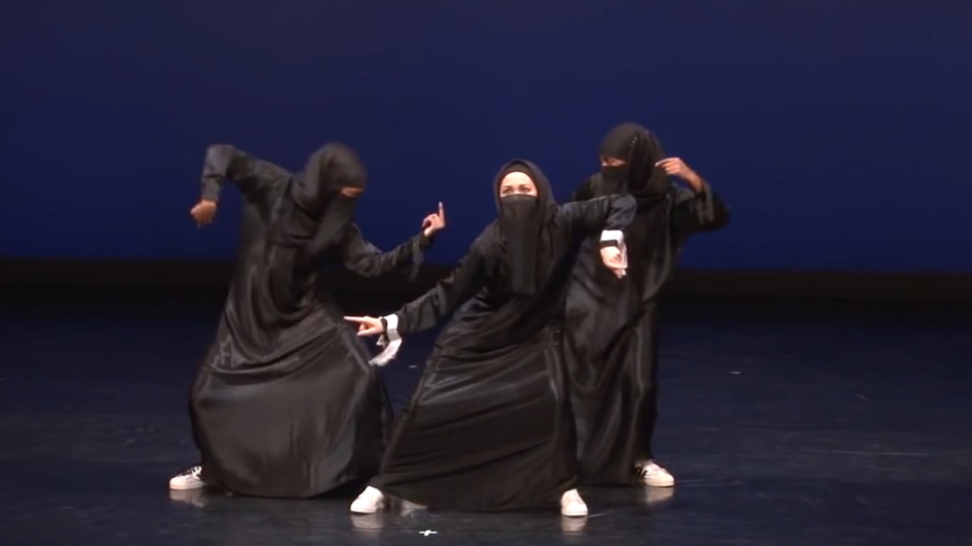 Muslim Dance Group Wears Hijabs (Video) | PS News