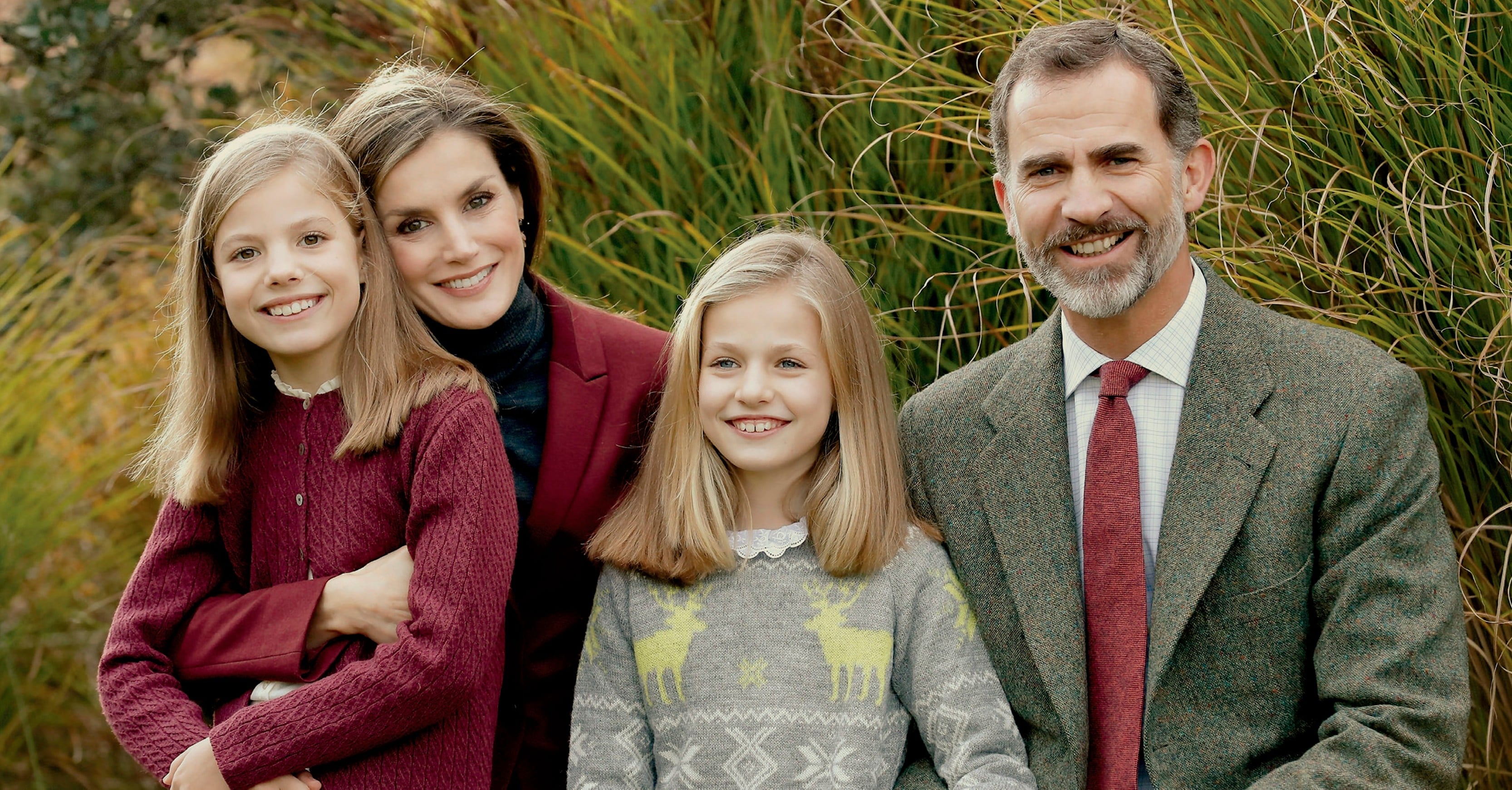 The Spanish Royal Family's Christmas Card 2016 | PS Latina
