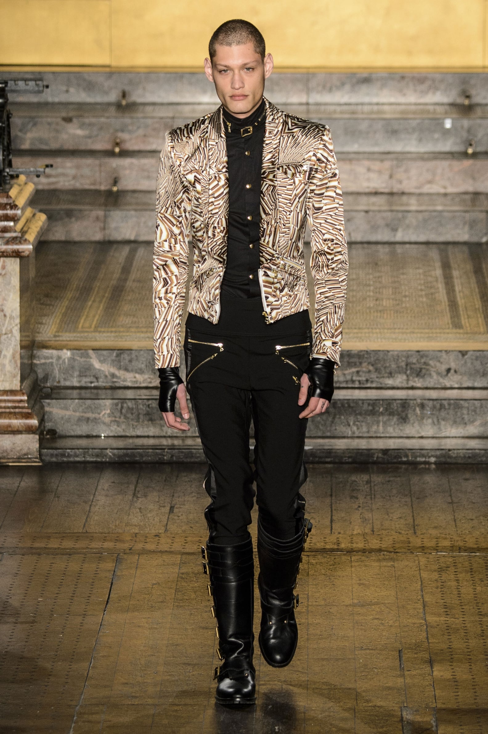 Julien Macdonald Fall 2016 Collection | PS Fashion