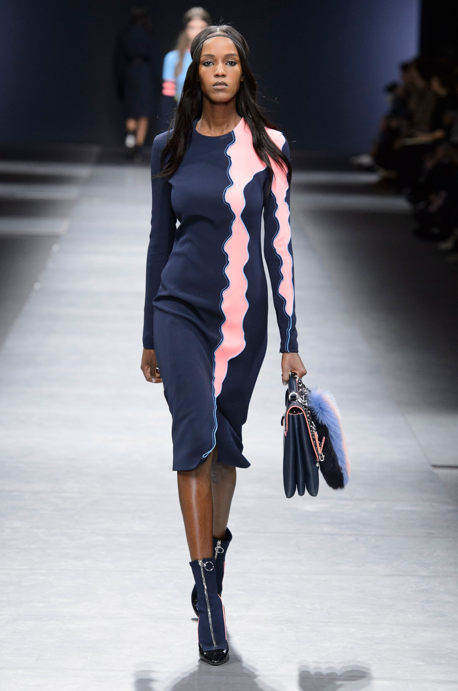 Versace Fall 2016 Runway | PS Fashion