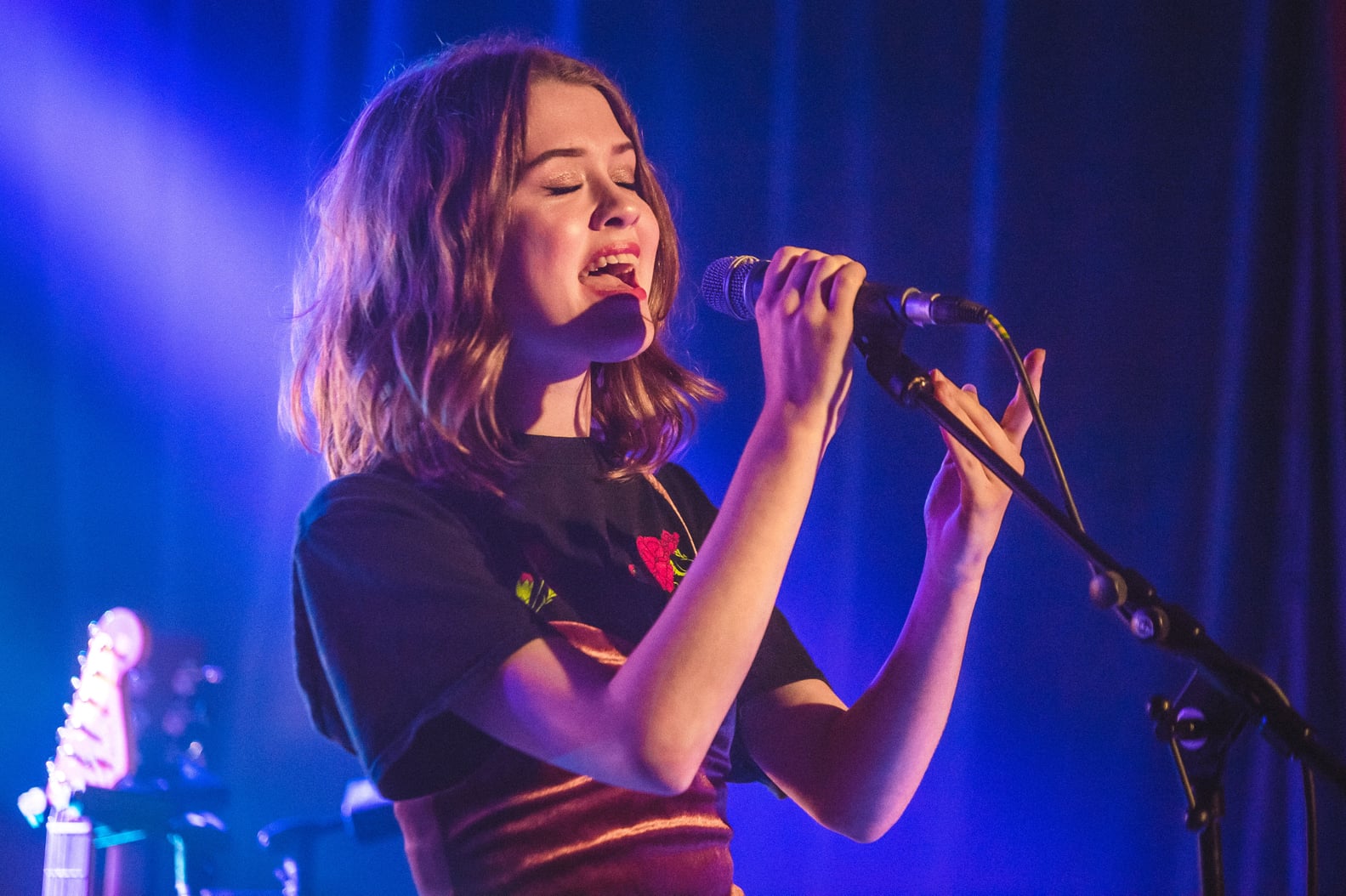 Who Is Maisie Peters? Facts to Know About the Singer | POPSUGAR Celebrity