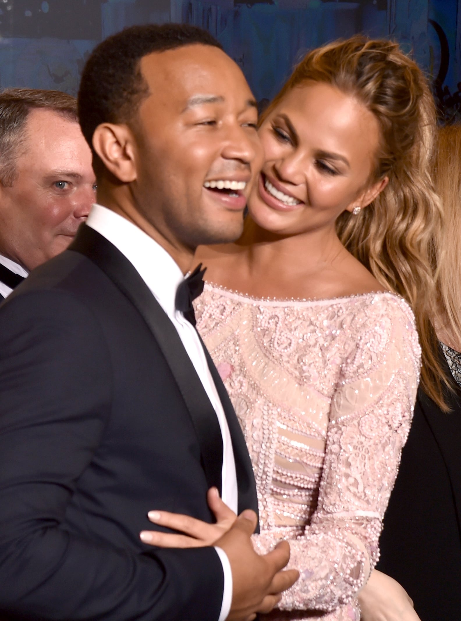 Chrissy Teigen's Golden Globes Cry Face | GIF and Pictures | PS Celebrity
