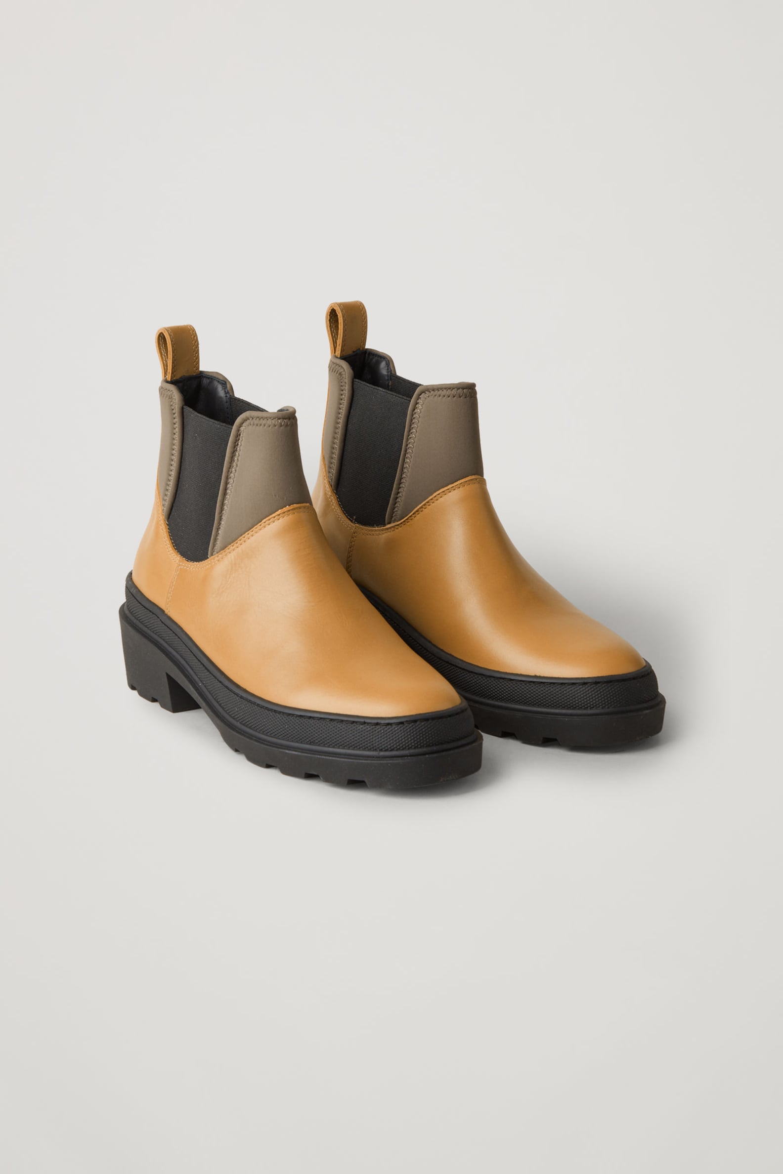 The Biggest Fall Boot Trends For Women For 2019 | PS Fashion