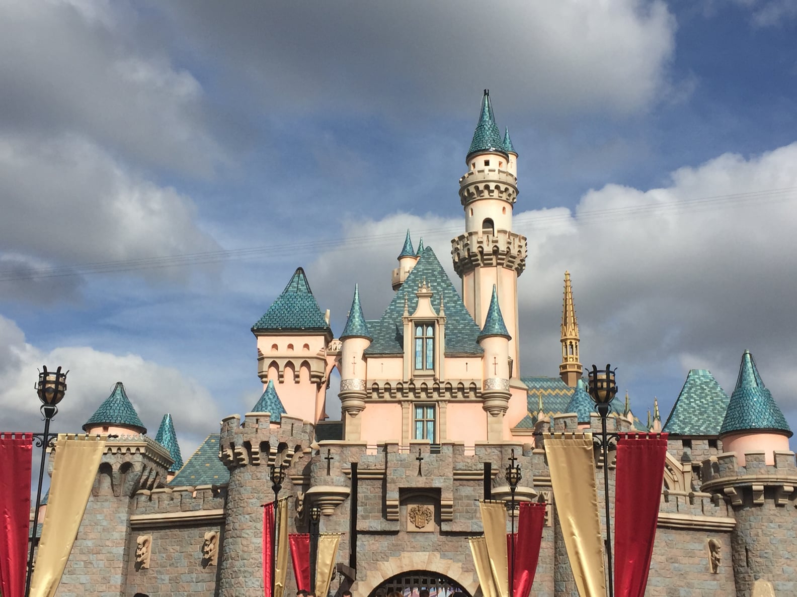 Disney Park Attendance Dropping | PS Smart Living