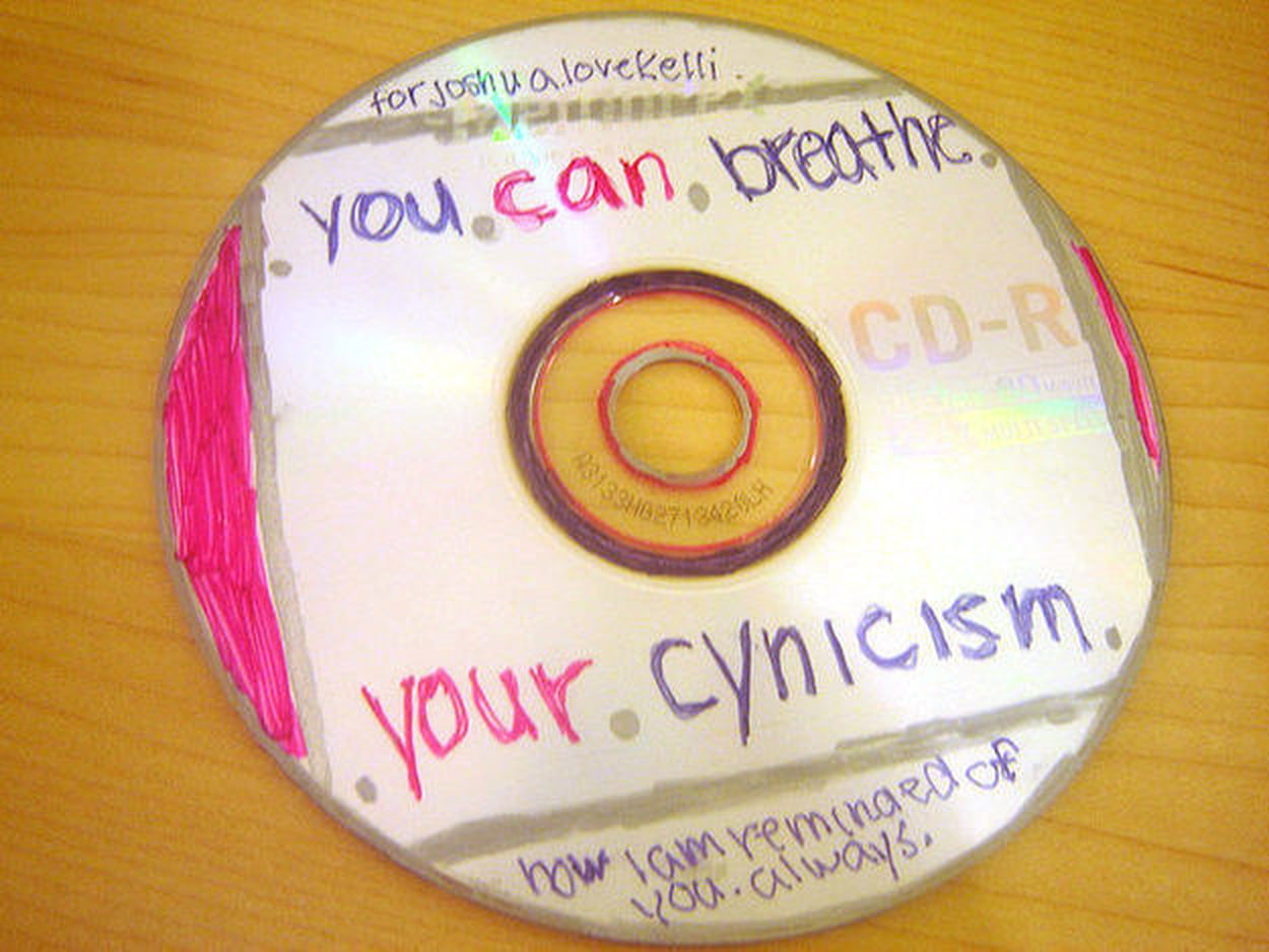 Things You'll Remember About Dating in the Early 2000s | PS Love