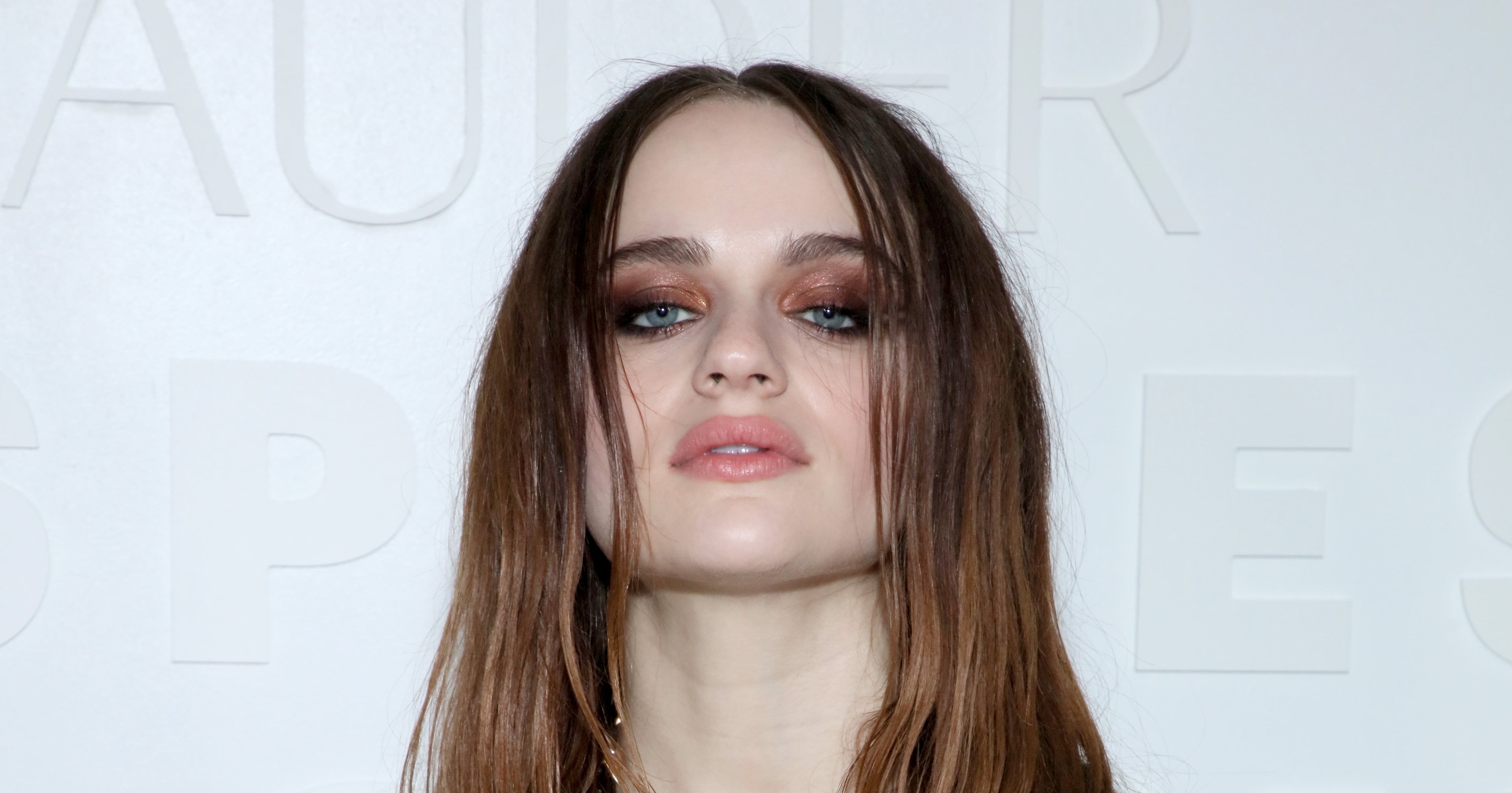 Joey King in the "Fishtail" Eyeliner Makeup Trend | PS UK Beauty