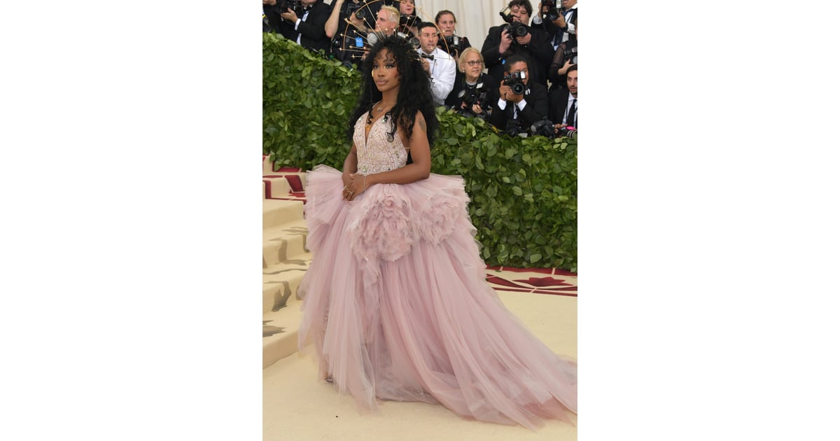SZA | Met Gala Red Carpet Dresses 2018 | POPSUGAR Fashion UK Photo 97