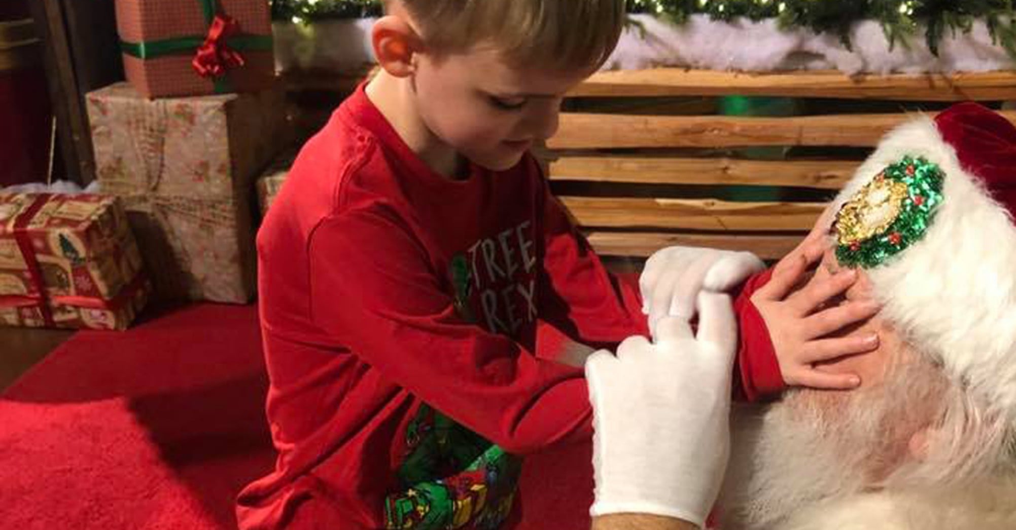 Santa Gets Down on Floor For Boy With Autism Who Is Blind | PS Family