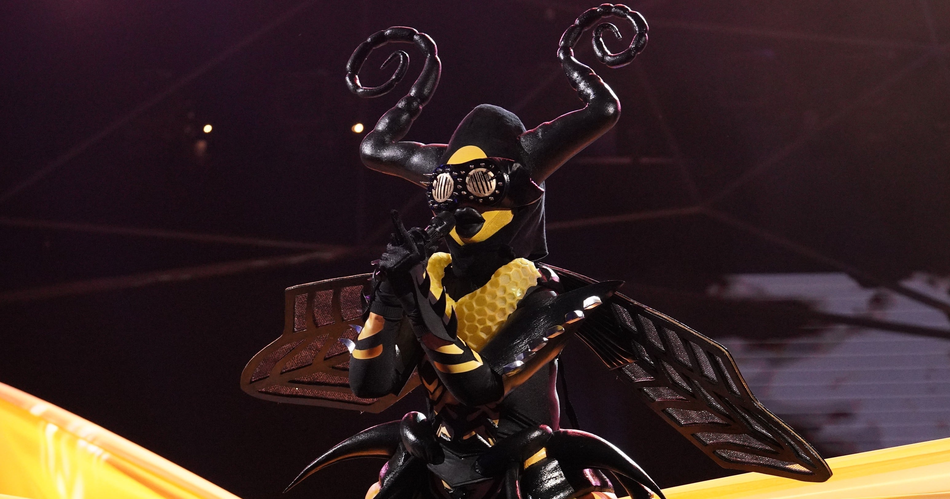 Is Gladys Knight the Bee on The Masked Singer? | PS Entertainment