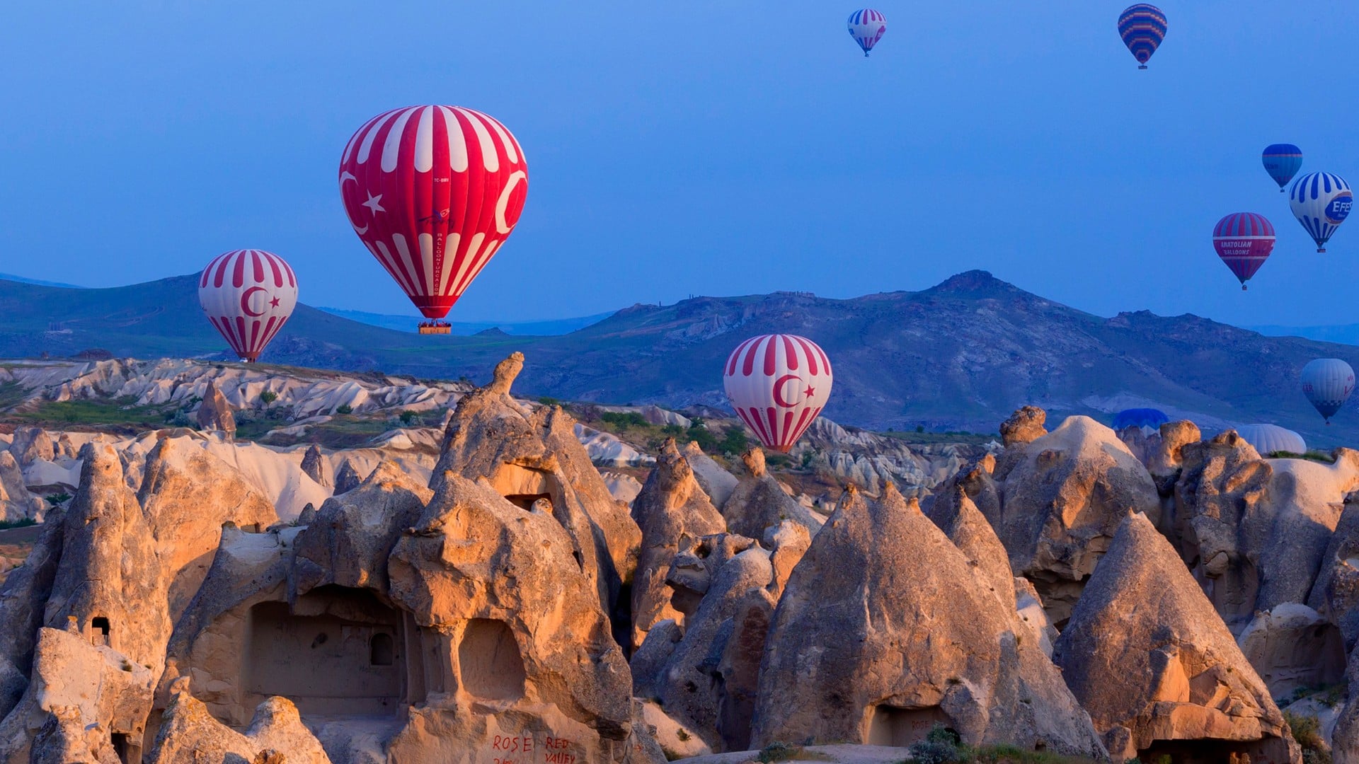 Hot-Air Balloons in Turkey (Video) | PS Smart Living