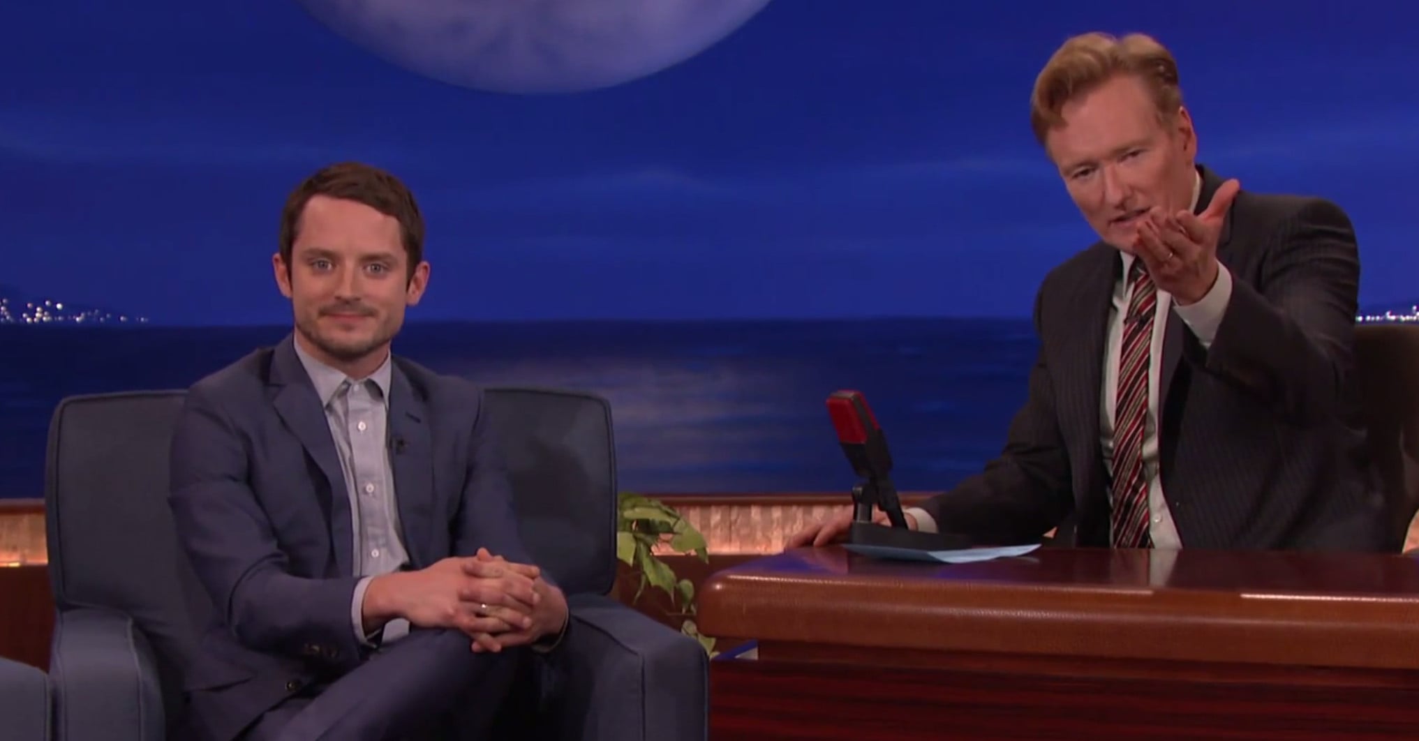 Elijah Wood Talks About Fighting Daniel Radcliffe on Conan | PS Tech