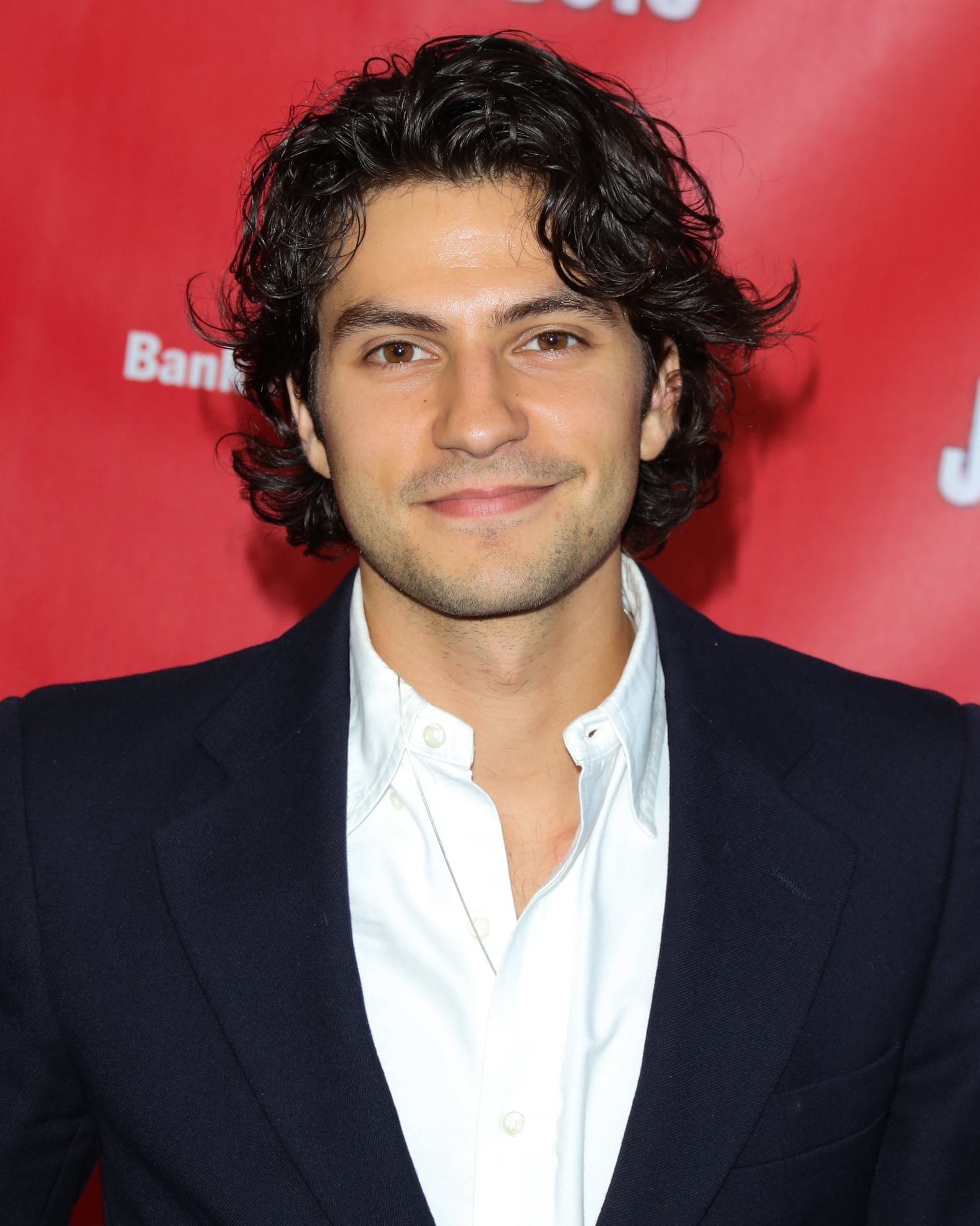 Who Should Play Aladdin in Disney's Reboot? | PS Entertainment