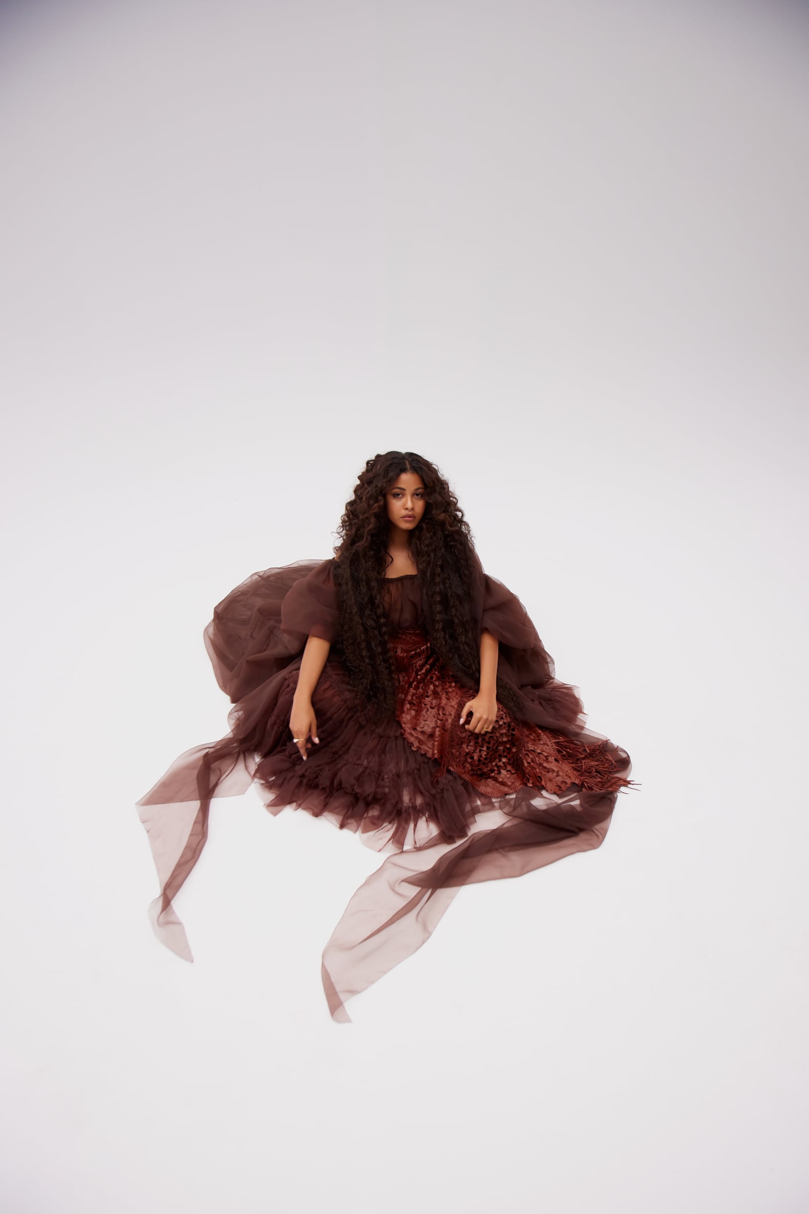 Yendry Addresses Grief in New Single "La Puerta" | PS Celebrity