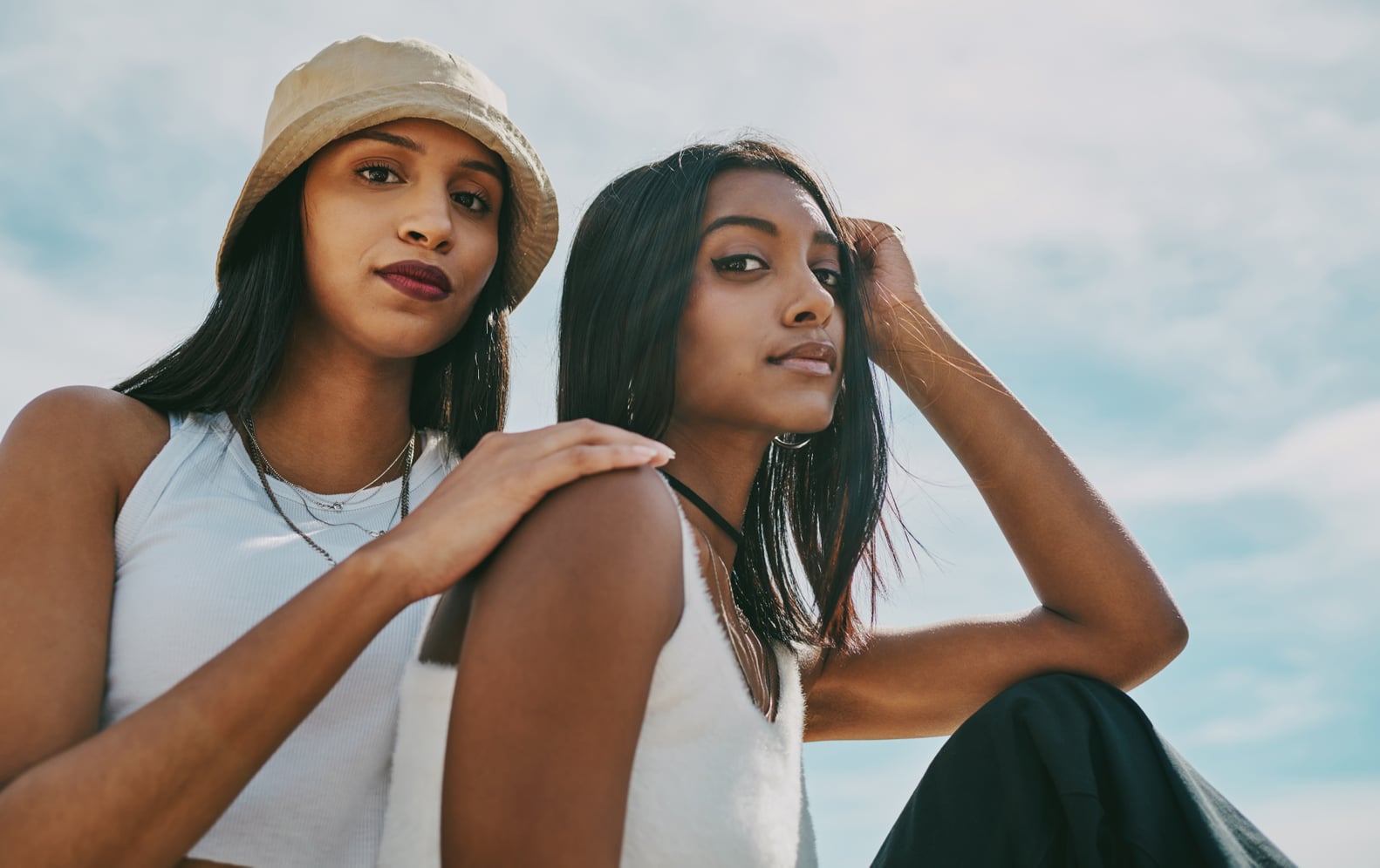 Sun, Moon, and Rising Sign Differences, According to Experts | PS Astrology