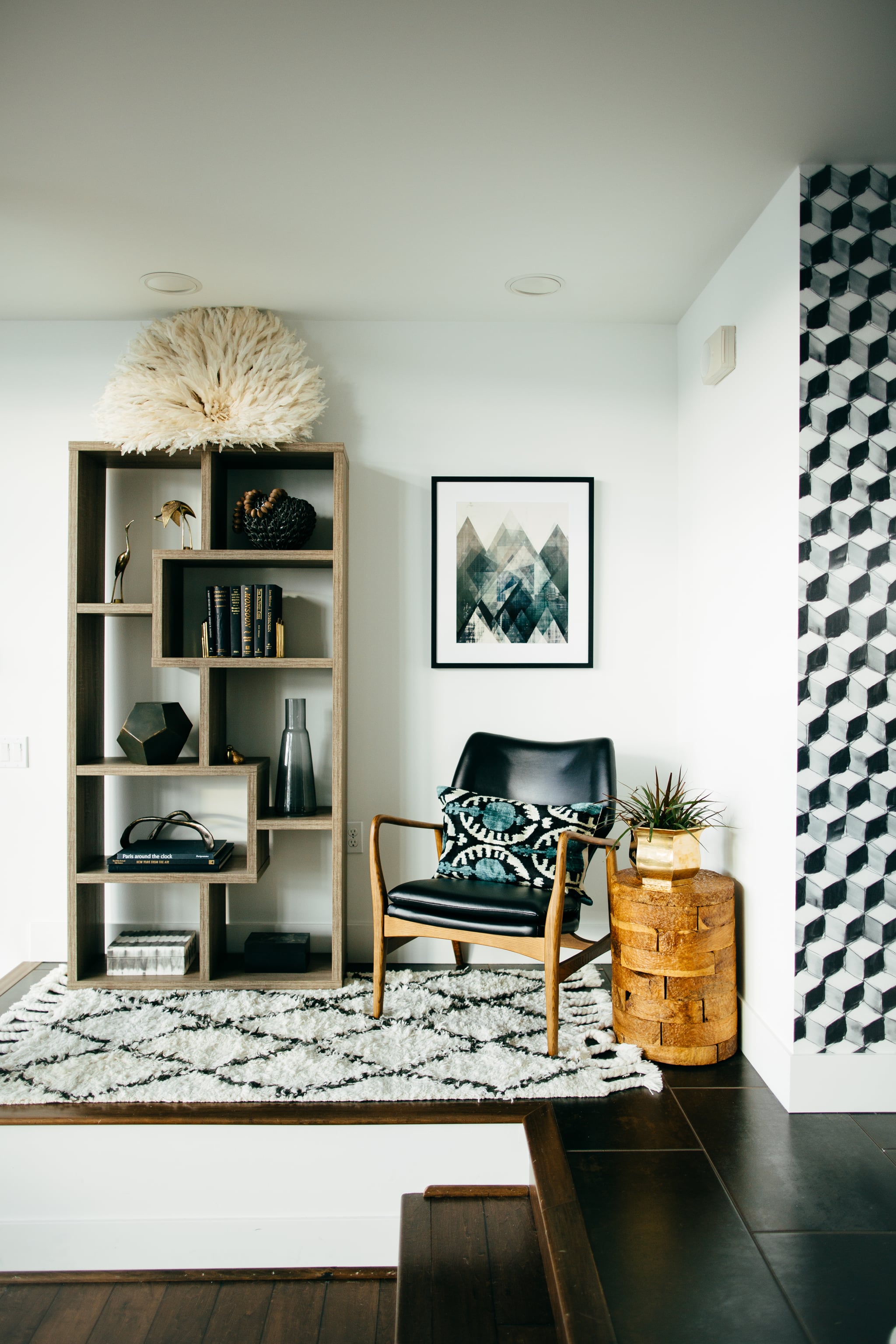 How to Display Art Without Ruining Your Walls | POPSUGAR Home How to Display Art Without Ruining Your Walls | POPSUGAR Home