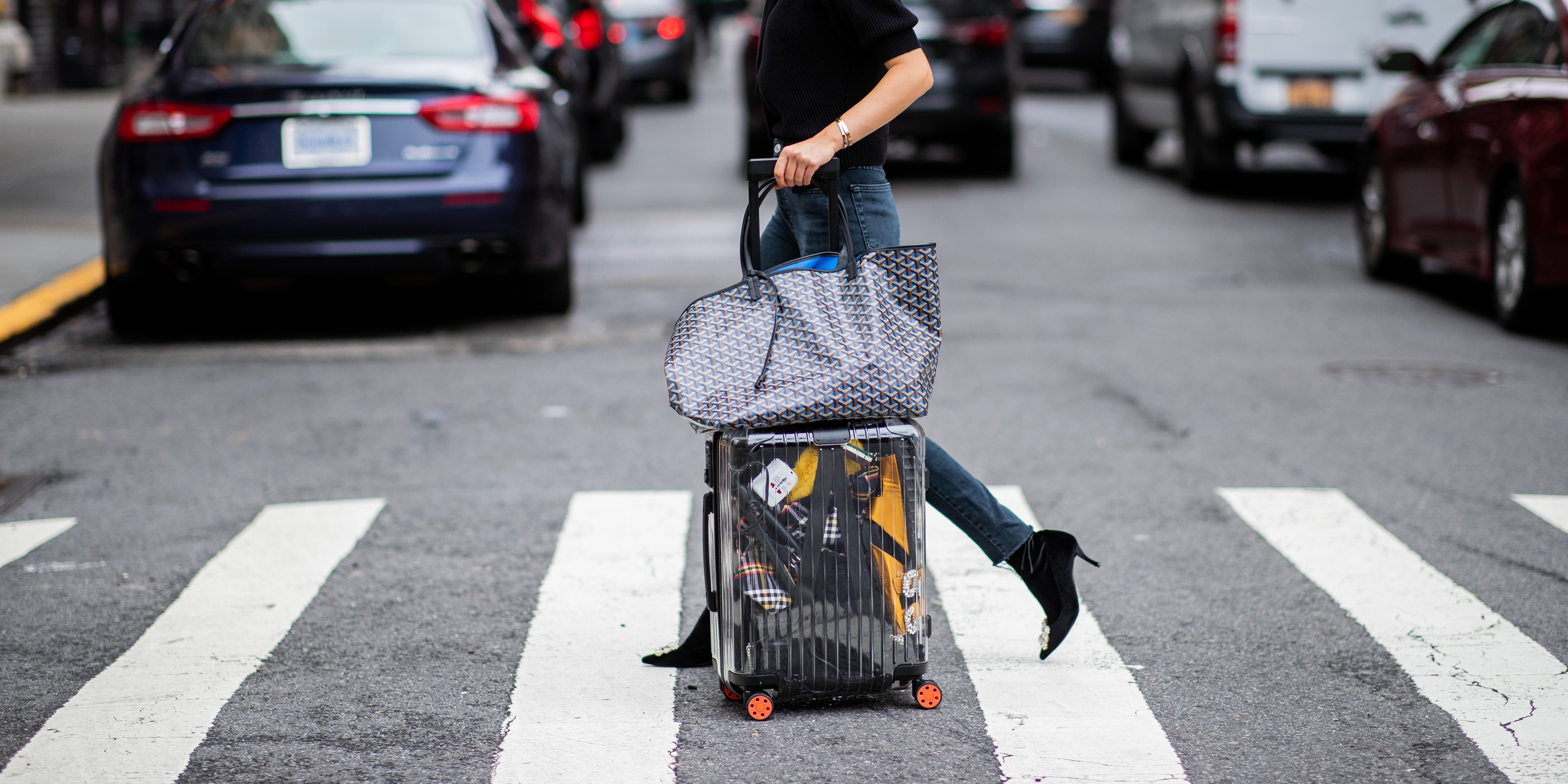 Best Travel Outfits For Women | PS Travel