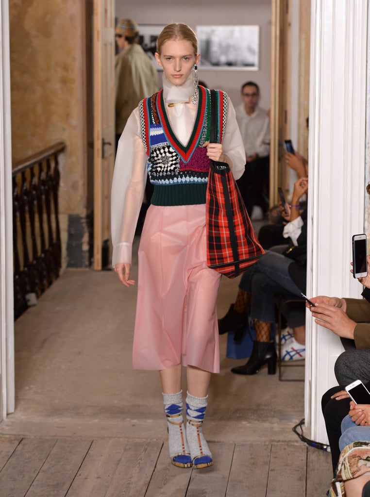 Burberry Fall 2017 Collection | POPSUGAR Fashion