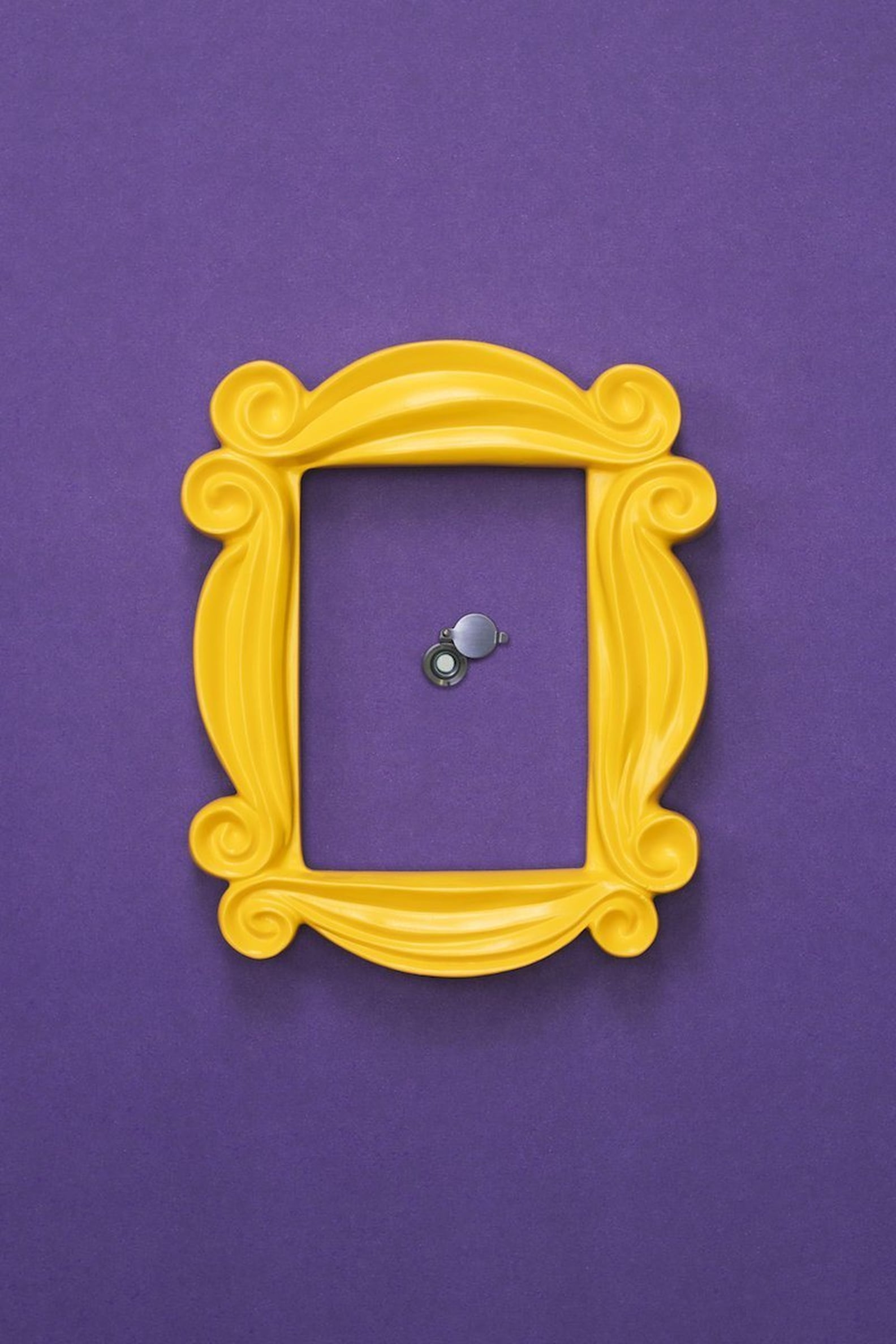 You Can Buy the Iconic Yellow Friends Frame For Your Door | PS Home