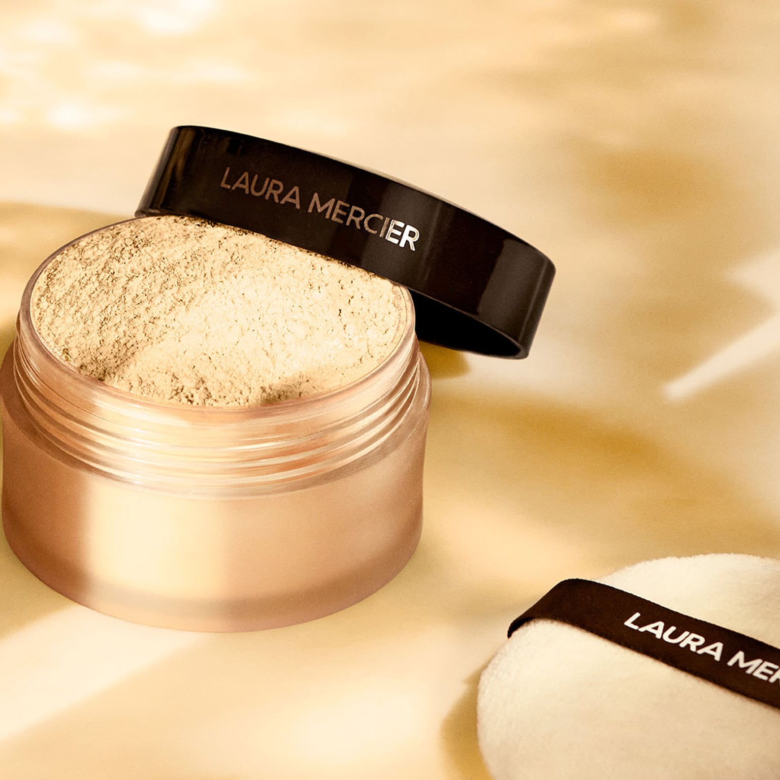 Laura Mercier Translucent Loose Setting Powder Honey Review | PS UK Beauty