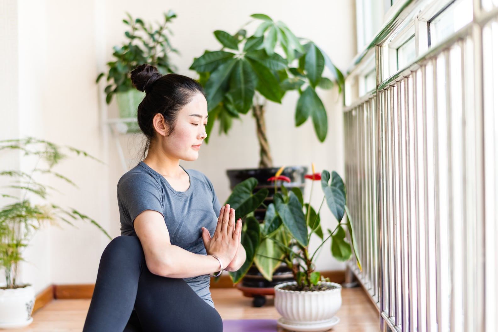 How Lunch-Break Yoga Helps Me Focus at Work | POPSUGAR Fitness