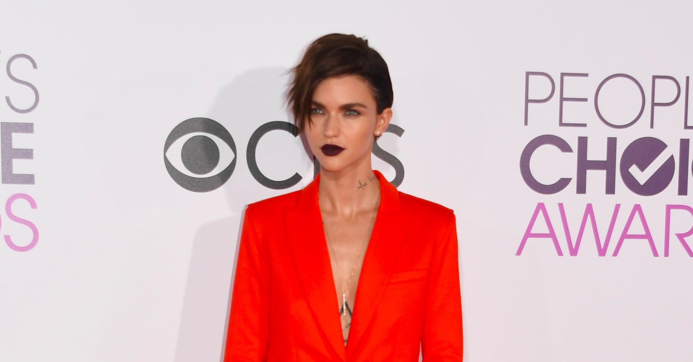 Ruby Rose's Hair and Makeup at People's Choice Awards 2017 | PS Beauty