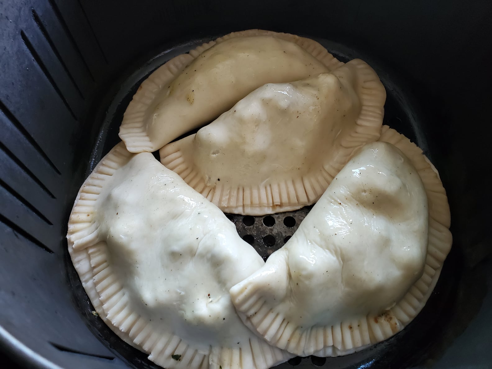 How to Make Puerto Rican Empanadas in an Air Fryer | PS Latina