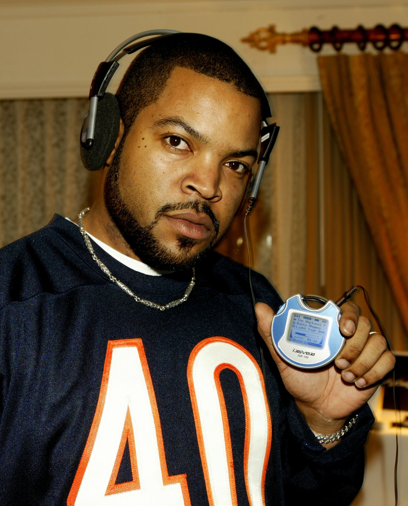 Celebrities and Tech in the 2000s | PS Tech