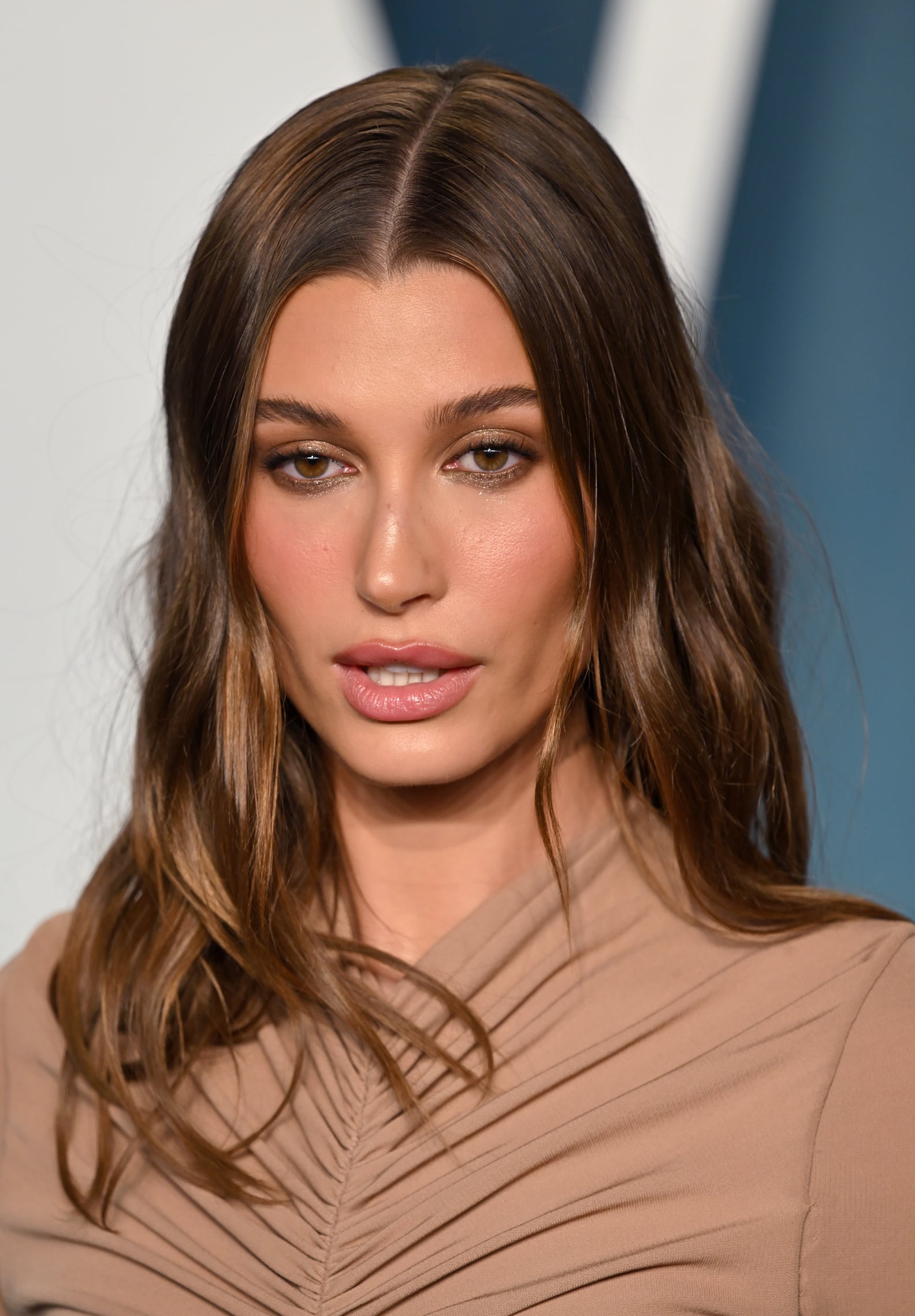 How to Get Dewy Skin With Makeup, According to Makeup Artist | PS Beauty