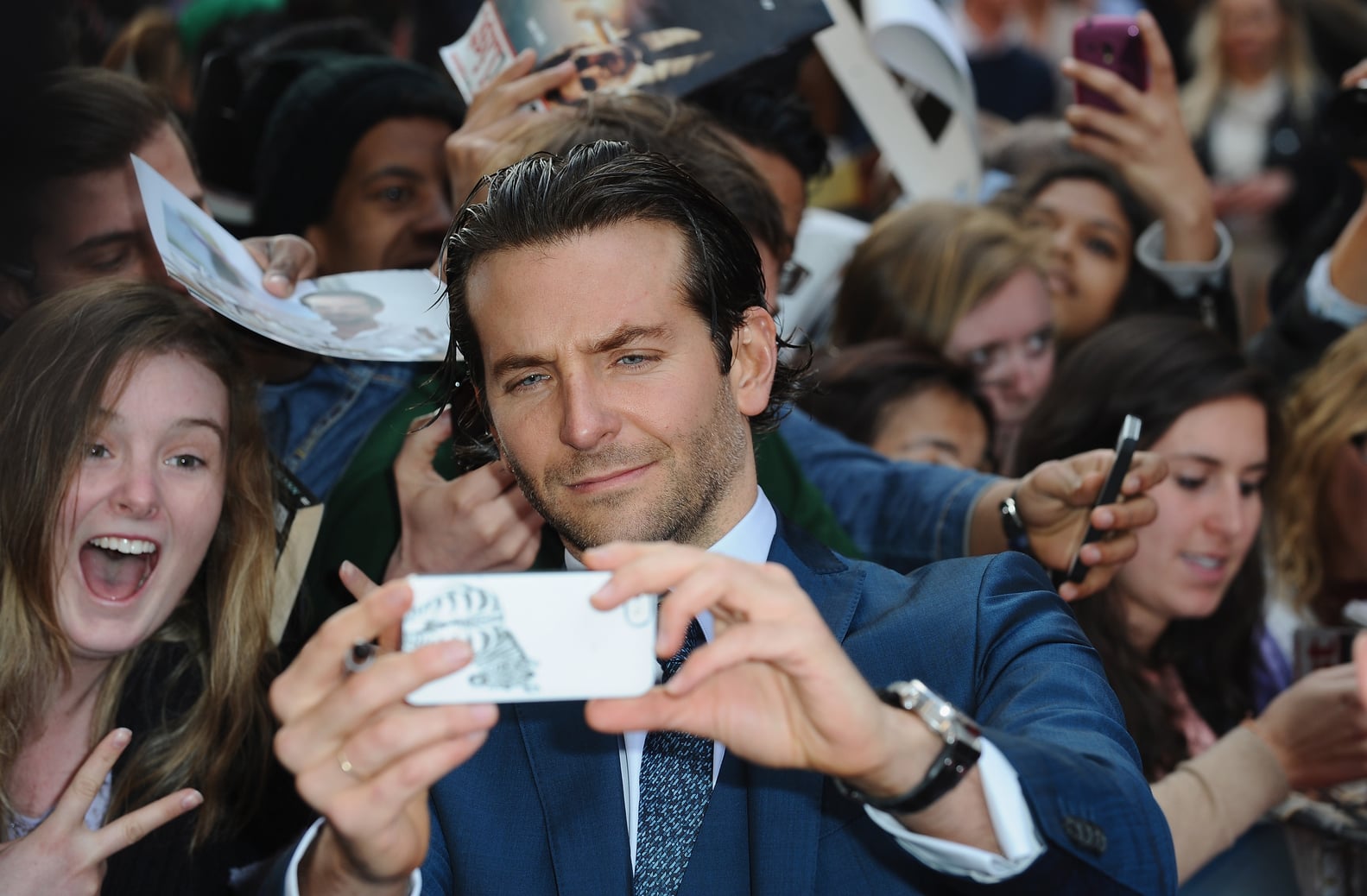 Celebrities Taking Selfies | Pictures | POPSUGAR Celebrity