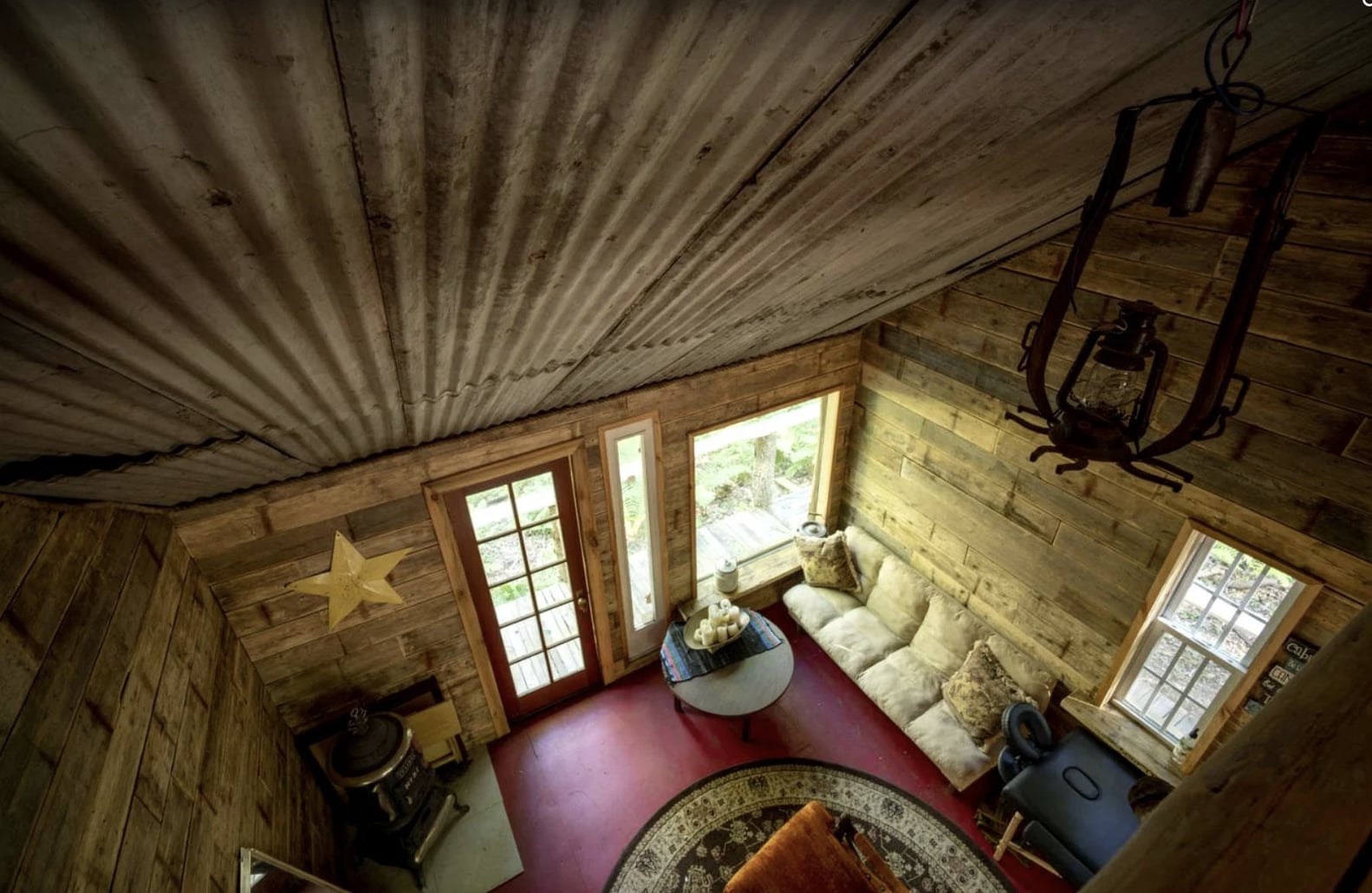 35 Charming Remote Cabin Rentals Across the US | PS Smart Living