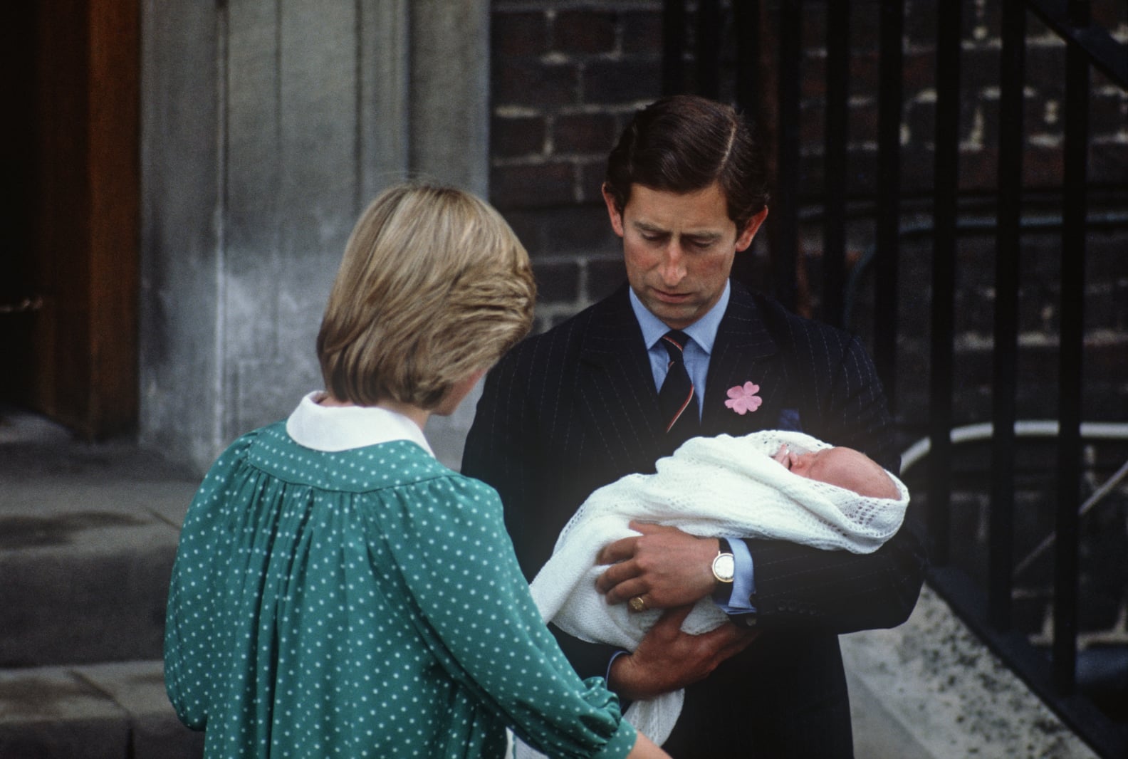 British Royal Baby First Appearance Pictures | PS Celebrity