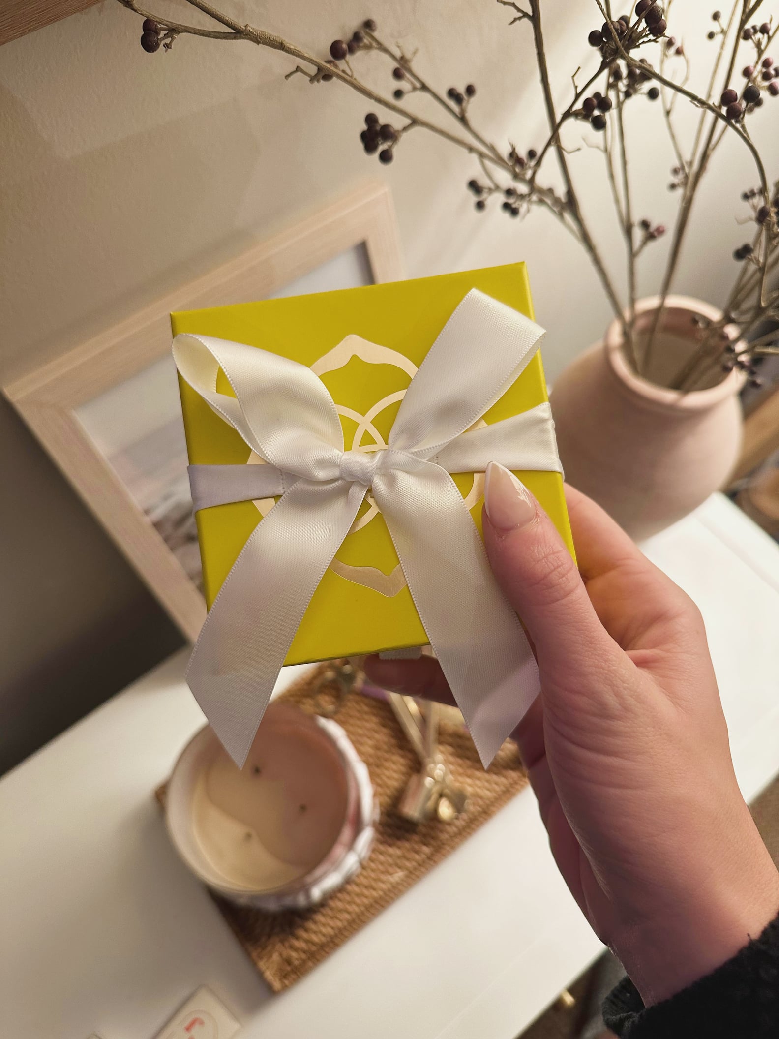 Kendra Scott Elisa Pendant Necklace Review With Photos | PS Fashion