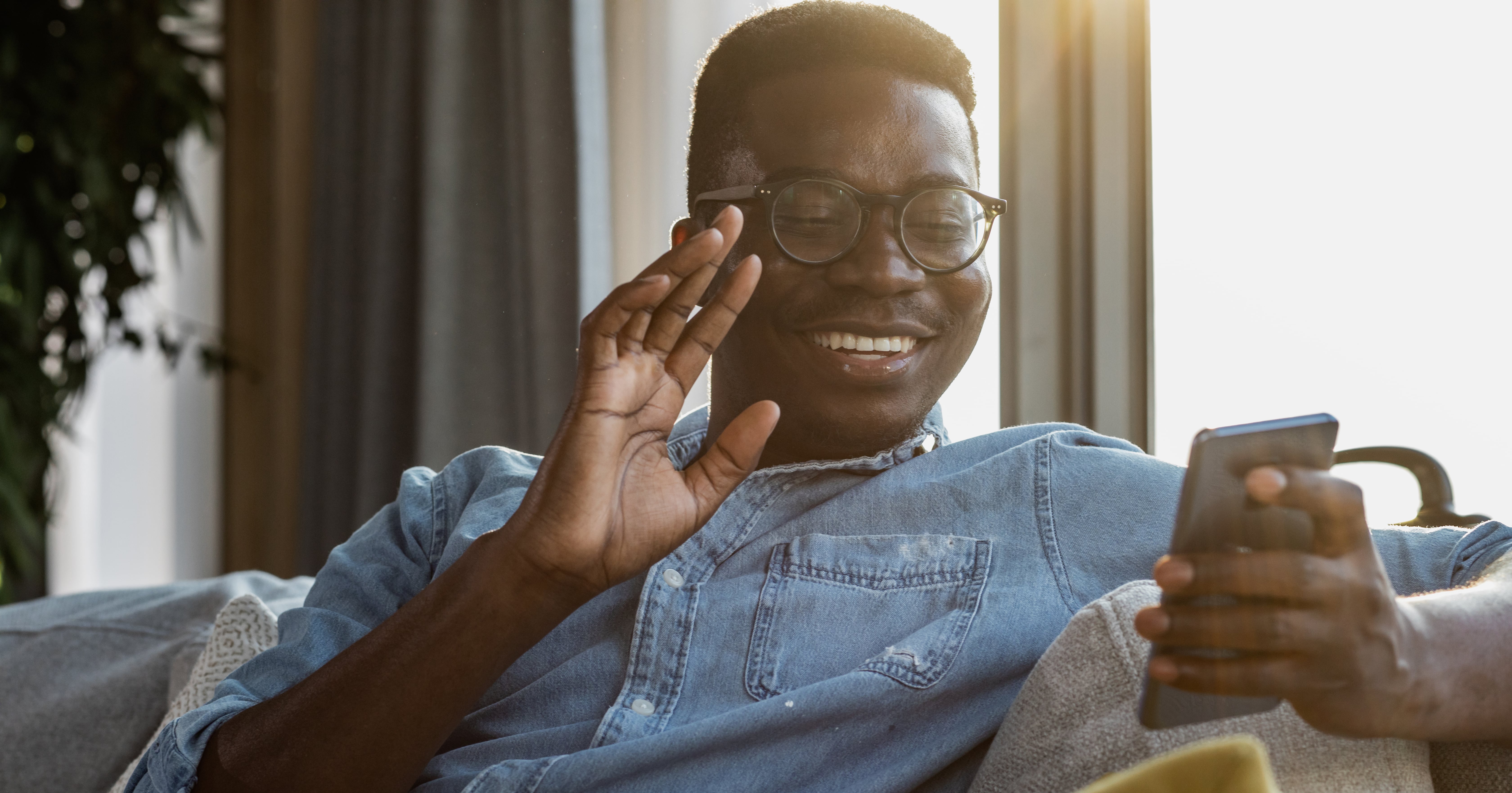 Why You Should FaceTime Your Matches Before a Date | PS Love