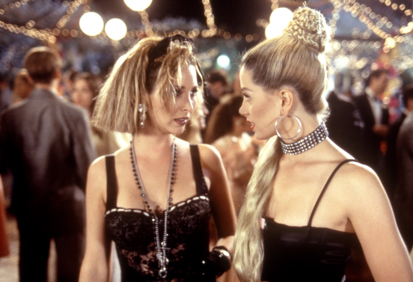 Mira Sorvino and Lisa Kudrow Tease "Romy and Michele" Sequel | PS ...
