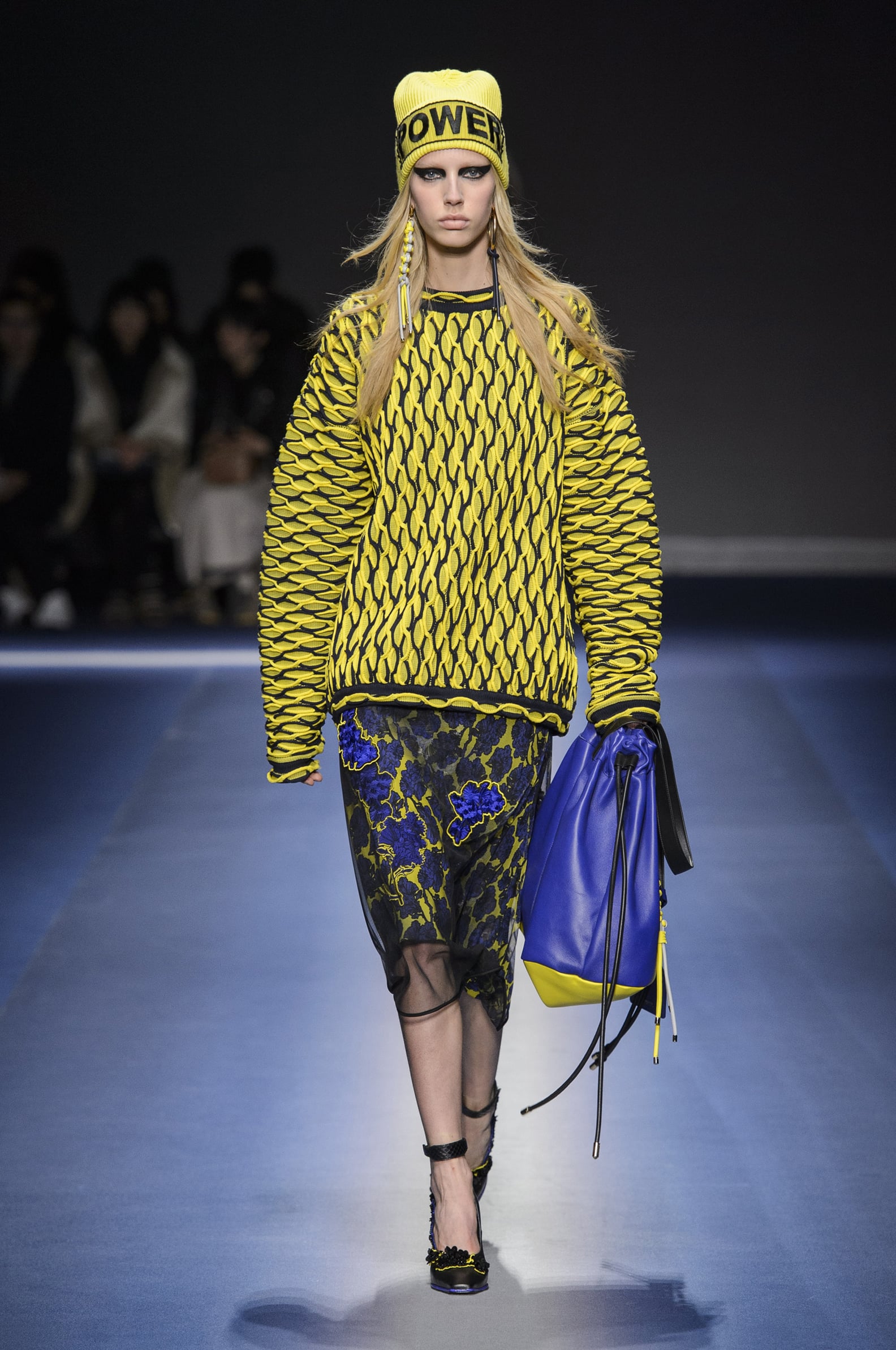 Versace Fall 2017 Runway | PS Fashion