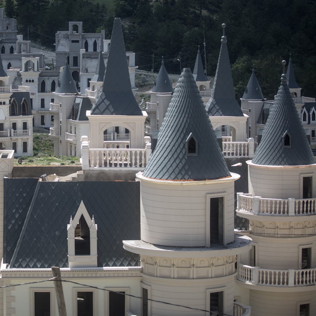 See a Ghost Town in Turkey Filled With Disney Castles | PS Smart Living