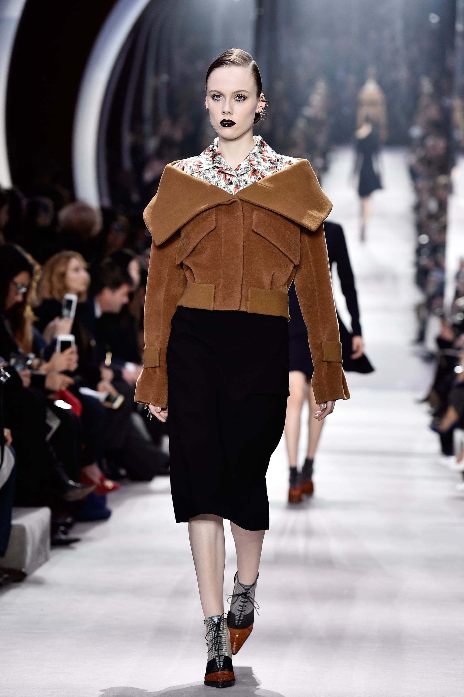 Dior Fall 2016 Runway | PS Fashion