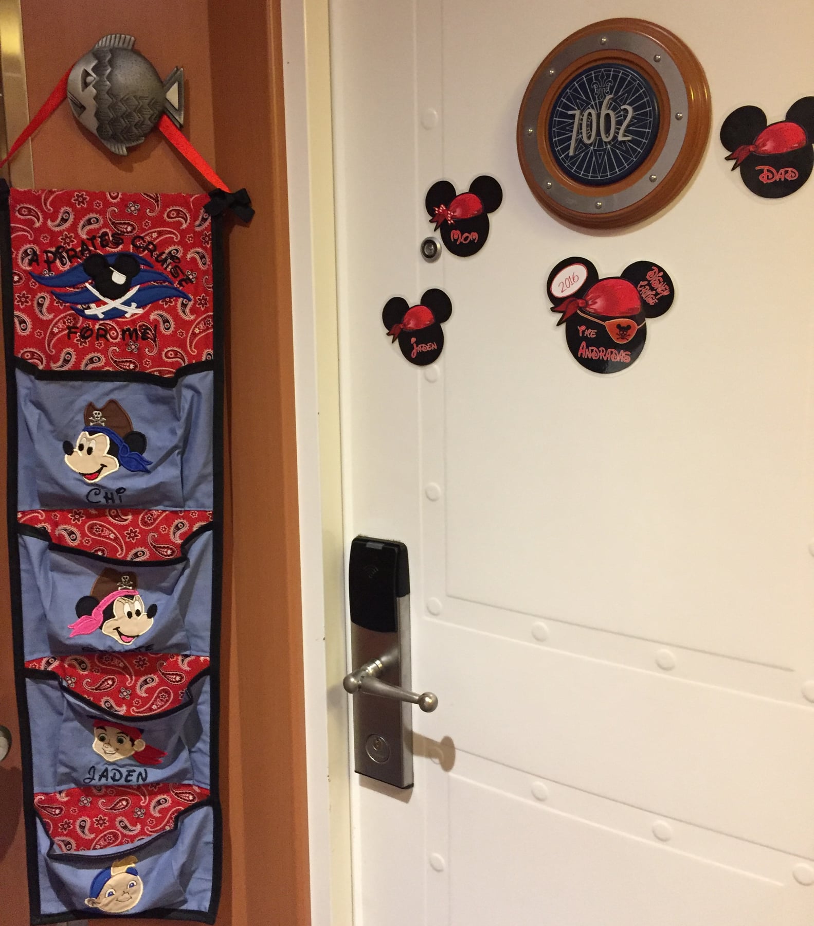 Ways to Decorate Your Disney Cruise Door | PS Smart Living