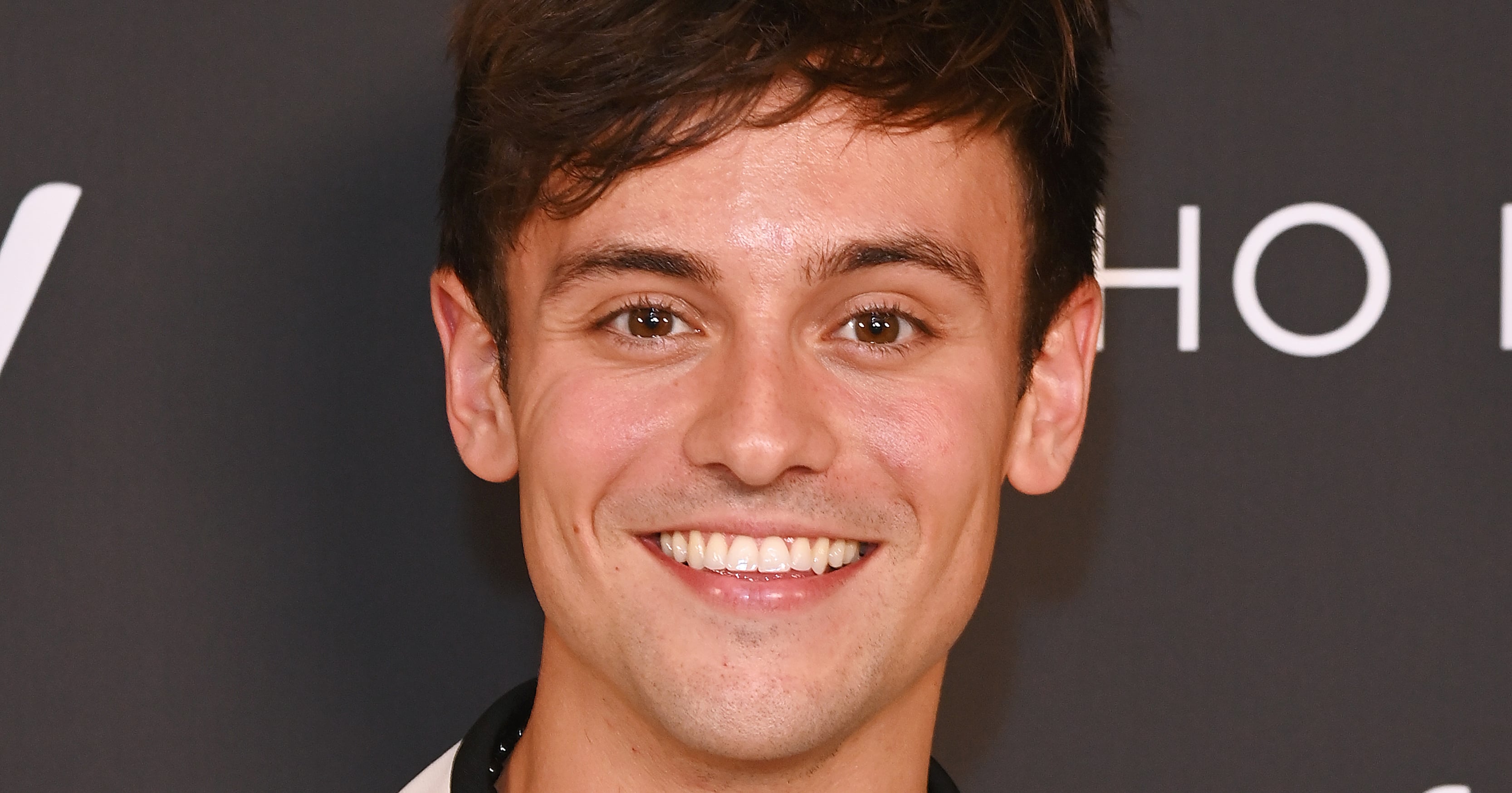 Tom Daley Shares First Photo of New Son, Phoenix | PS Celebrity