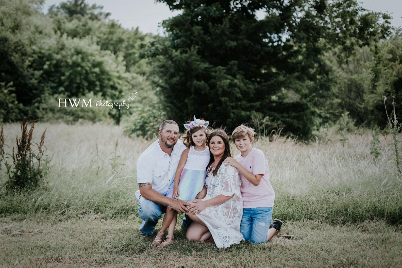 Family Takes Gender-Reveal Photos For Transgender Daughter | PS Family