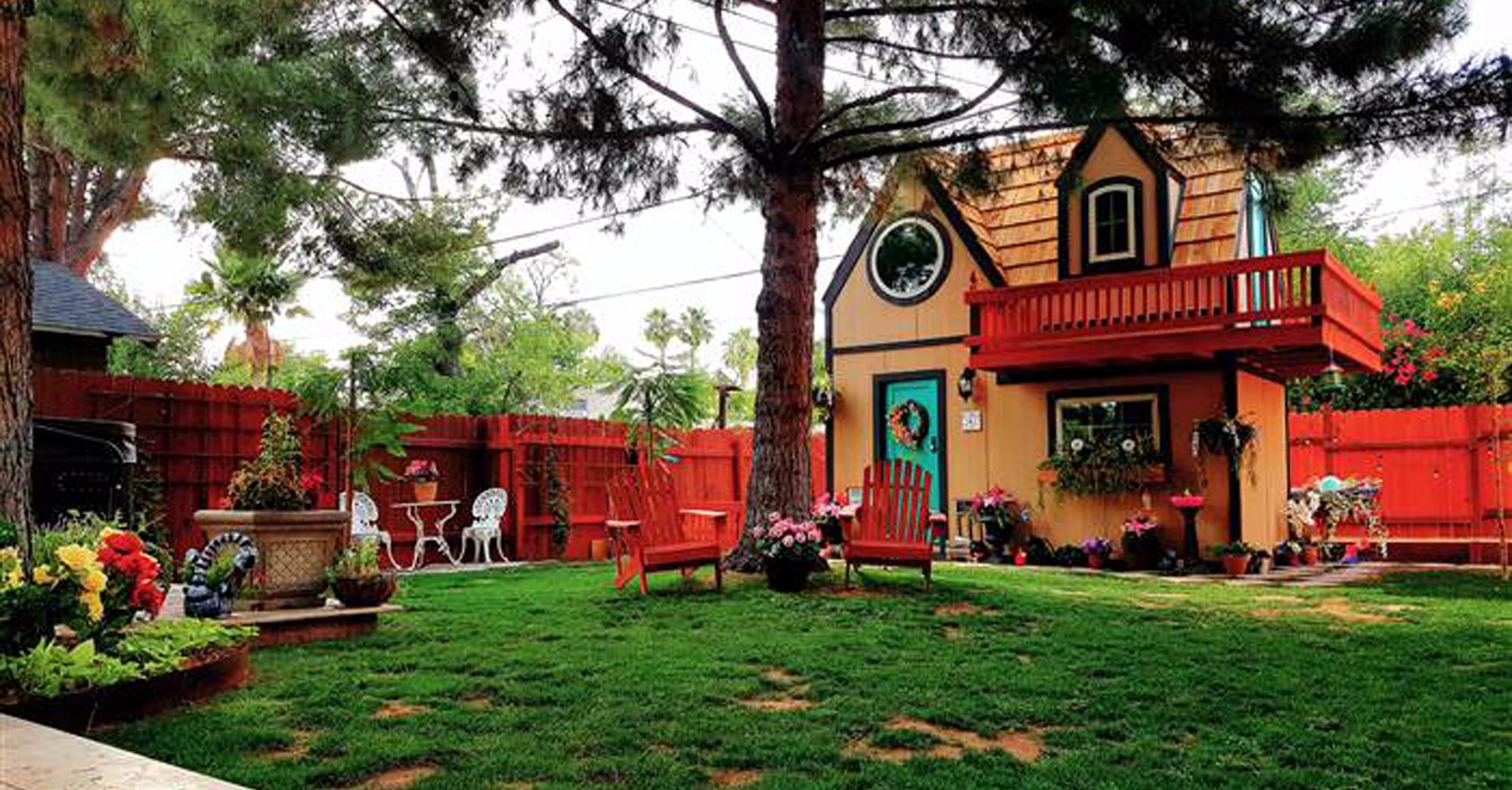 Dad Built Playhouse That's a Mini Version of Their Home | PS Family