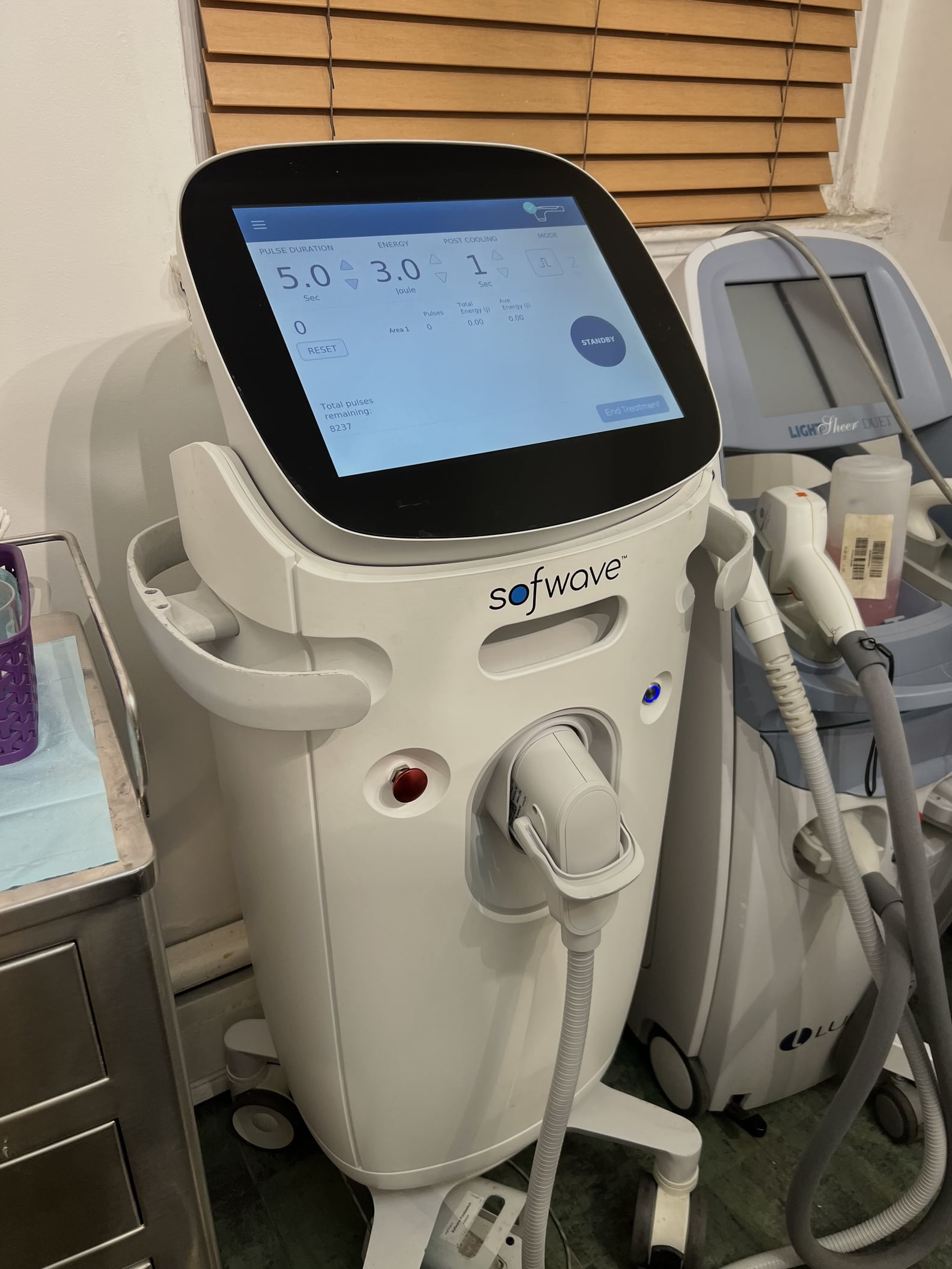 I Tried Sofwave, a New Skin-Tightening Treatment | PS Beauty