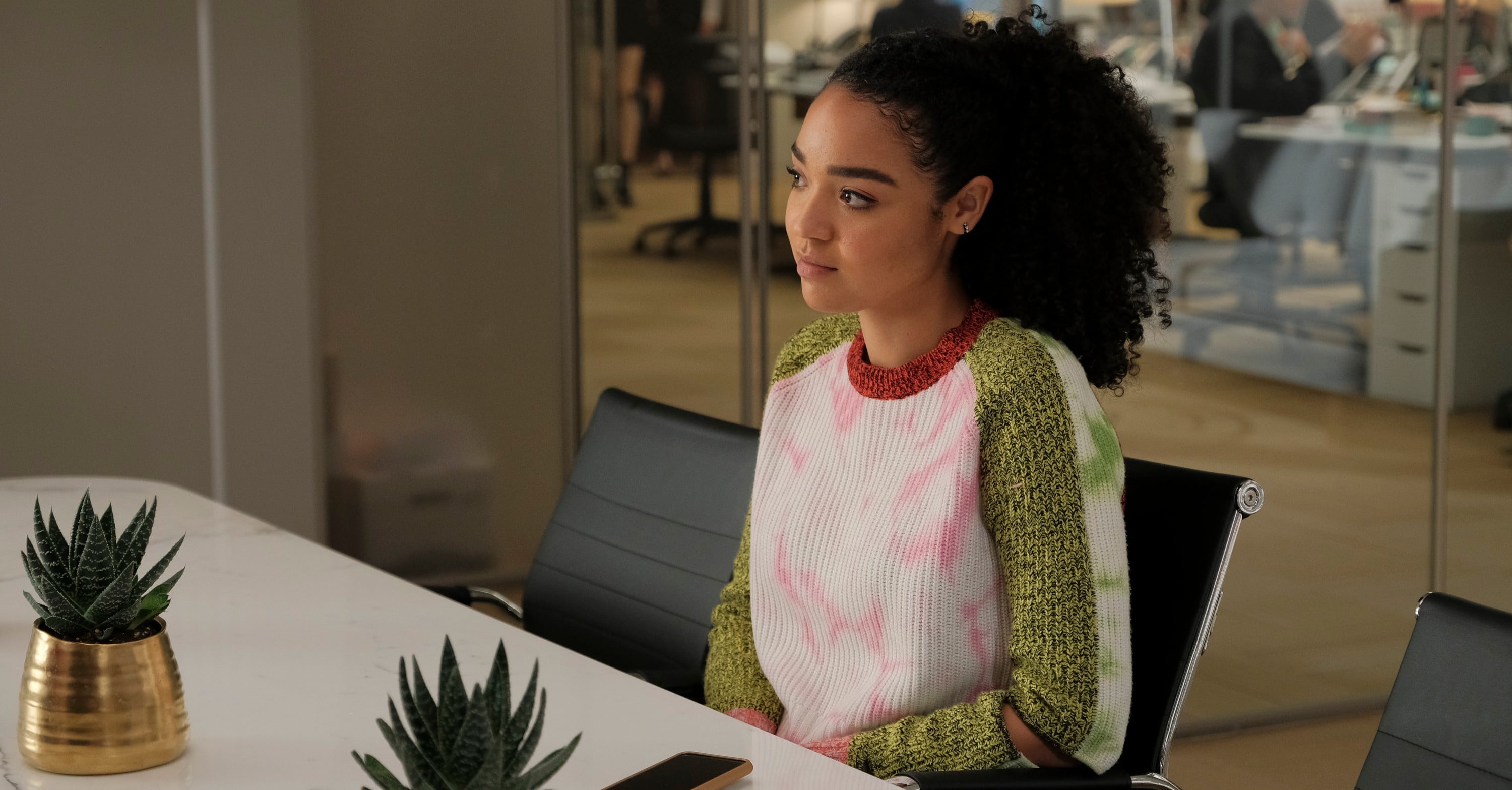 Kat Edison From The Bold Type's Curly Hair Looks | PS Beauty