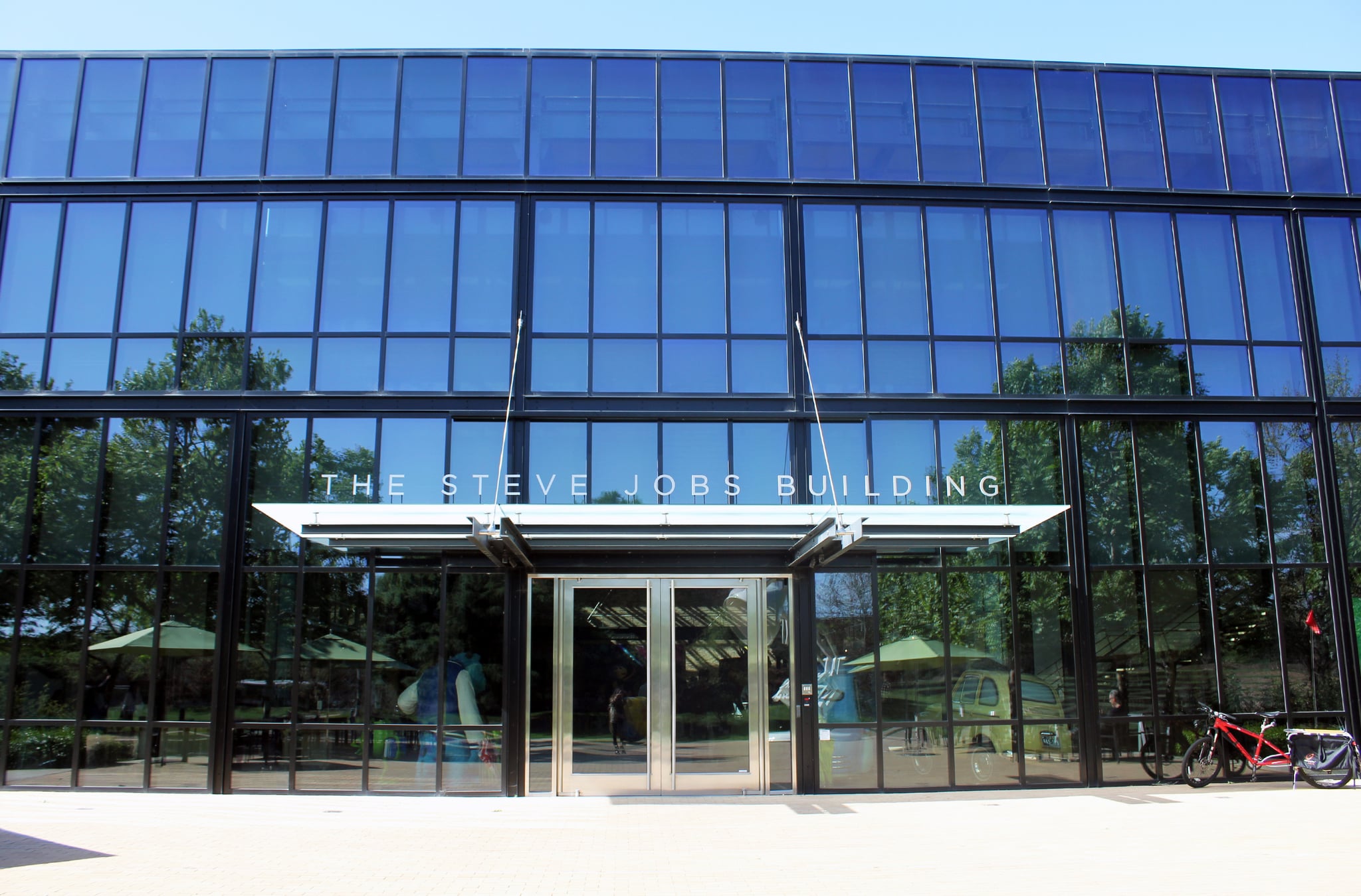 Steve Jobs Pixar Office