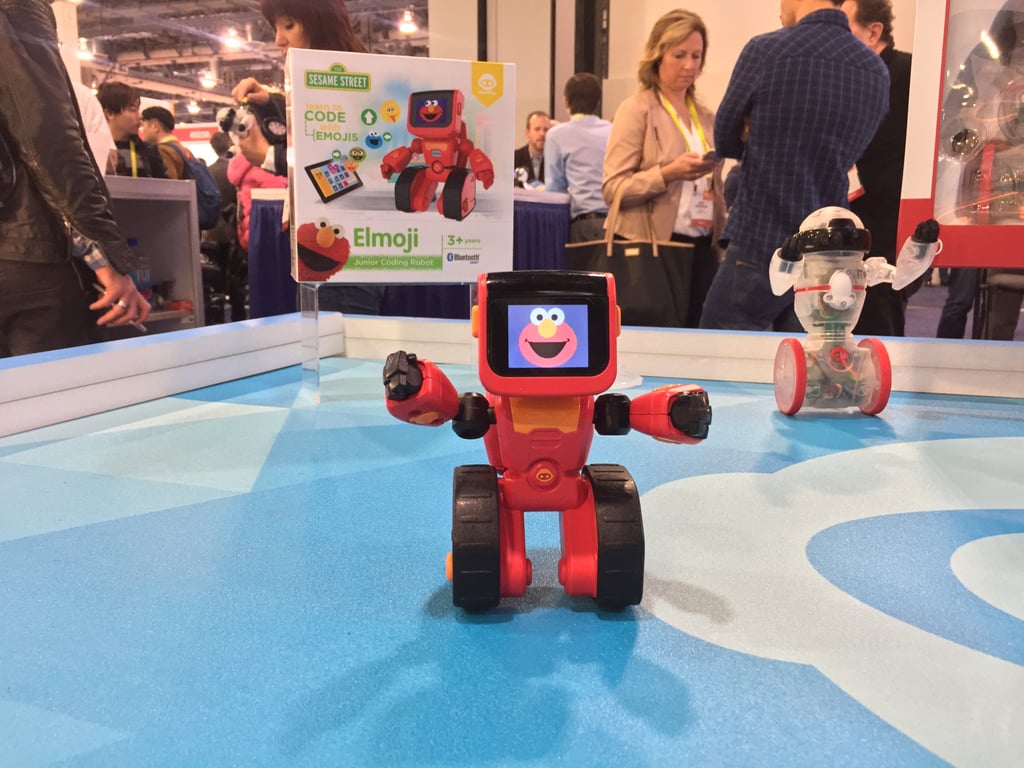 로봇 엘모가 나타났다! (Elmo Became a Robot to Teach Children) – E G E C