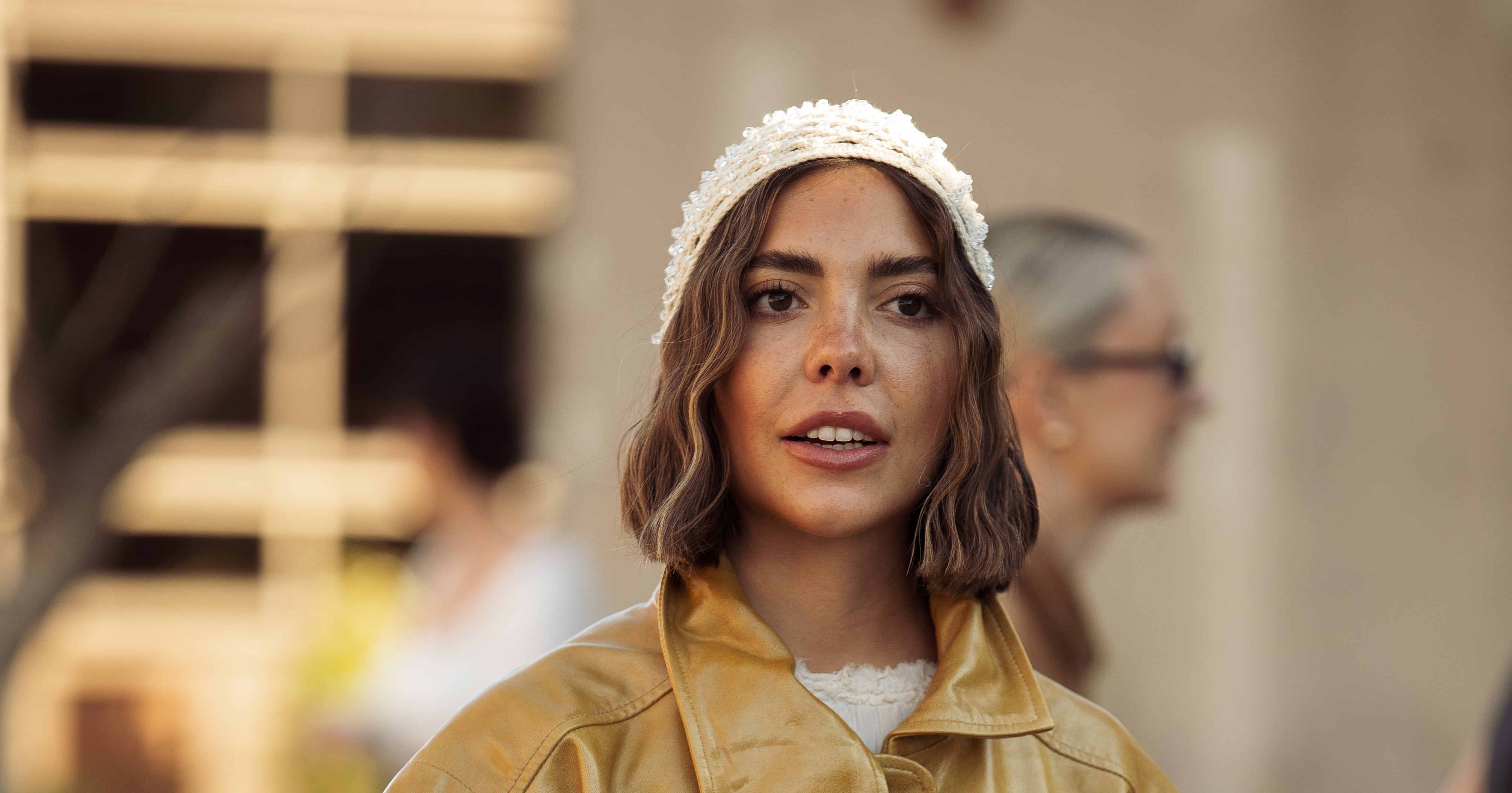 12 Beanie Hairstyles to Wear All Winter | PS Beauty