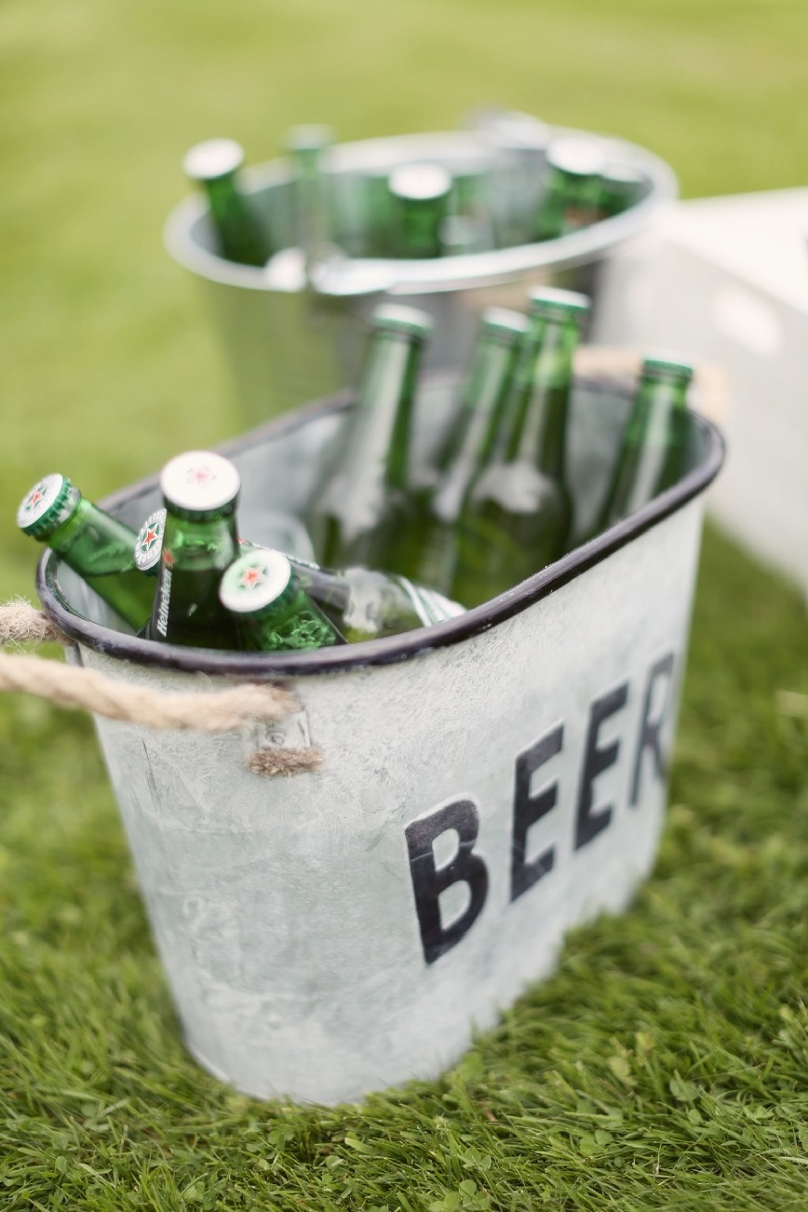 Creative Ways to Serve Beer at a Wedding | PS Food